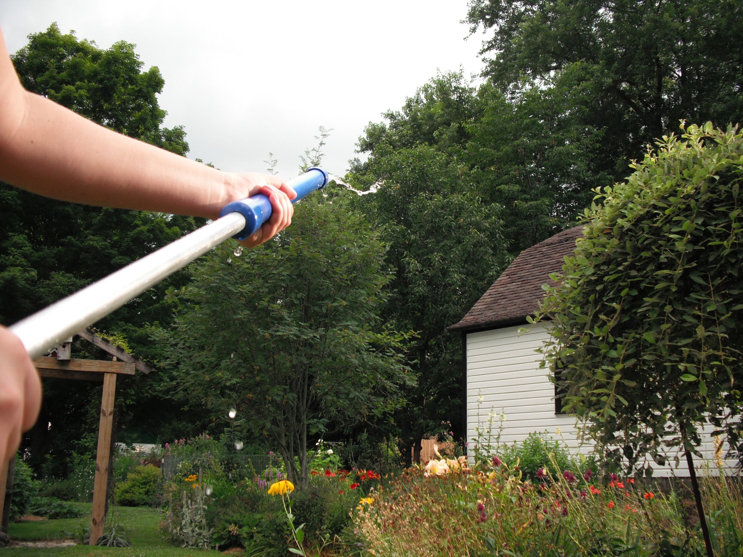 Water Hand Cannon : 6 Steps - Instructables