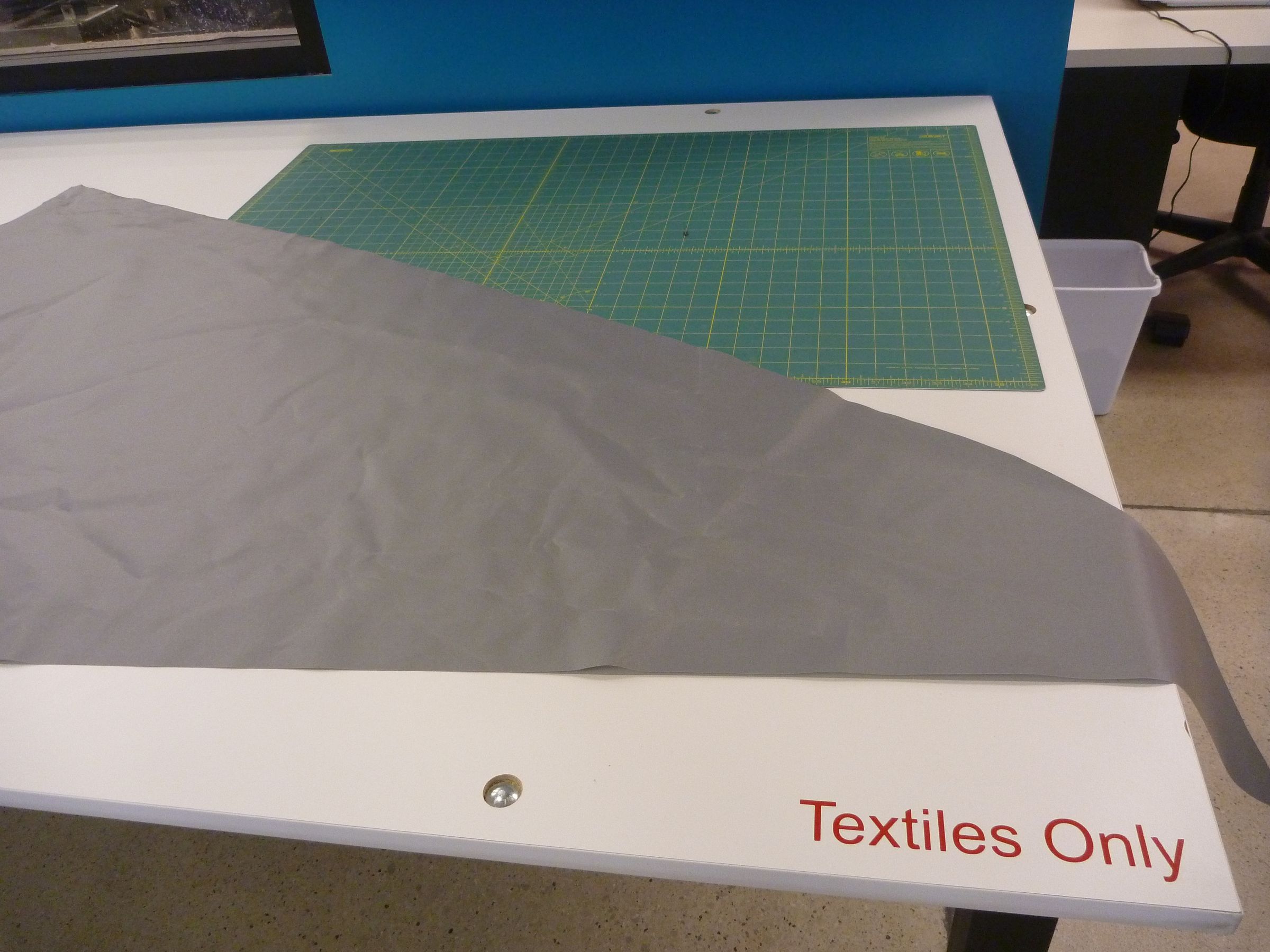 Making a Burgee Cover for Your Boat : 16 Steps - Instructables