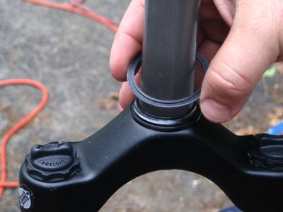 Replace a Mountain Bike Front Fork for Older MTBs : 12 Steps ...