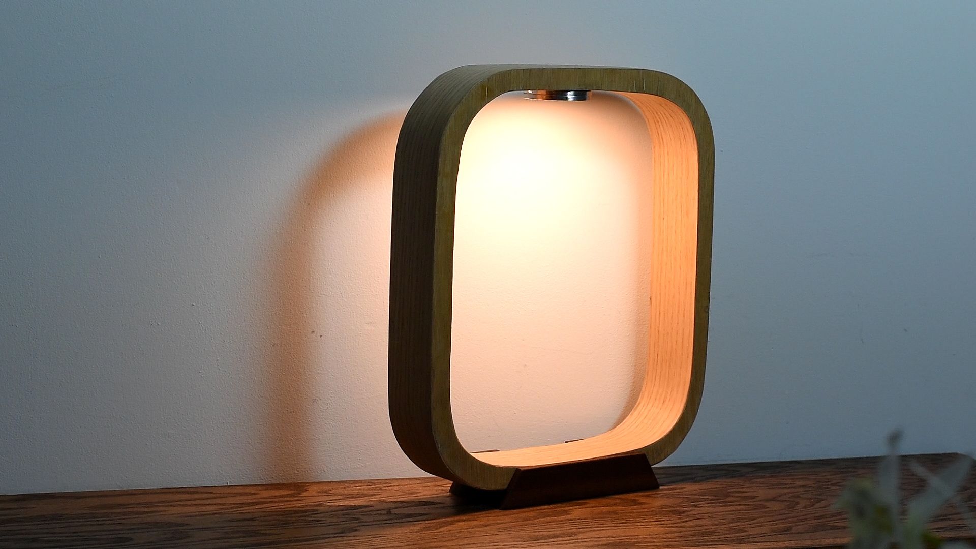 DIY Desk Lamp : 7 Steps (with Pictures) - Instructables