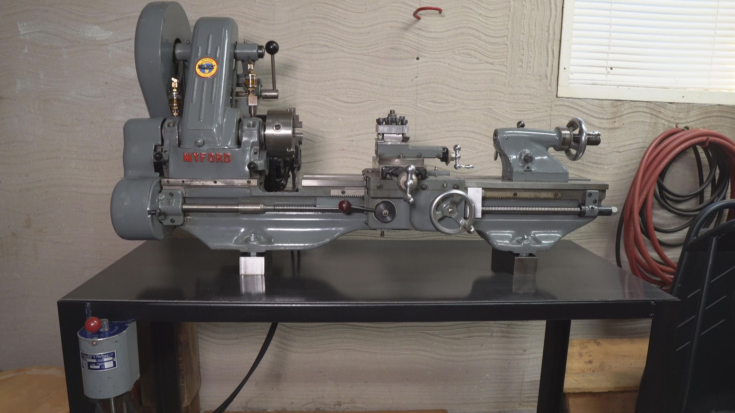 Building a Sturdy Lathe Stand : 6 Steps (with Pictures) - Instructables