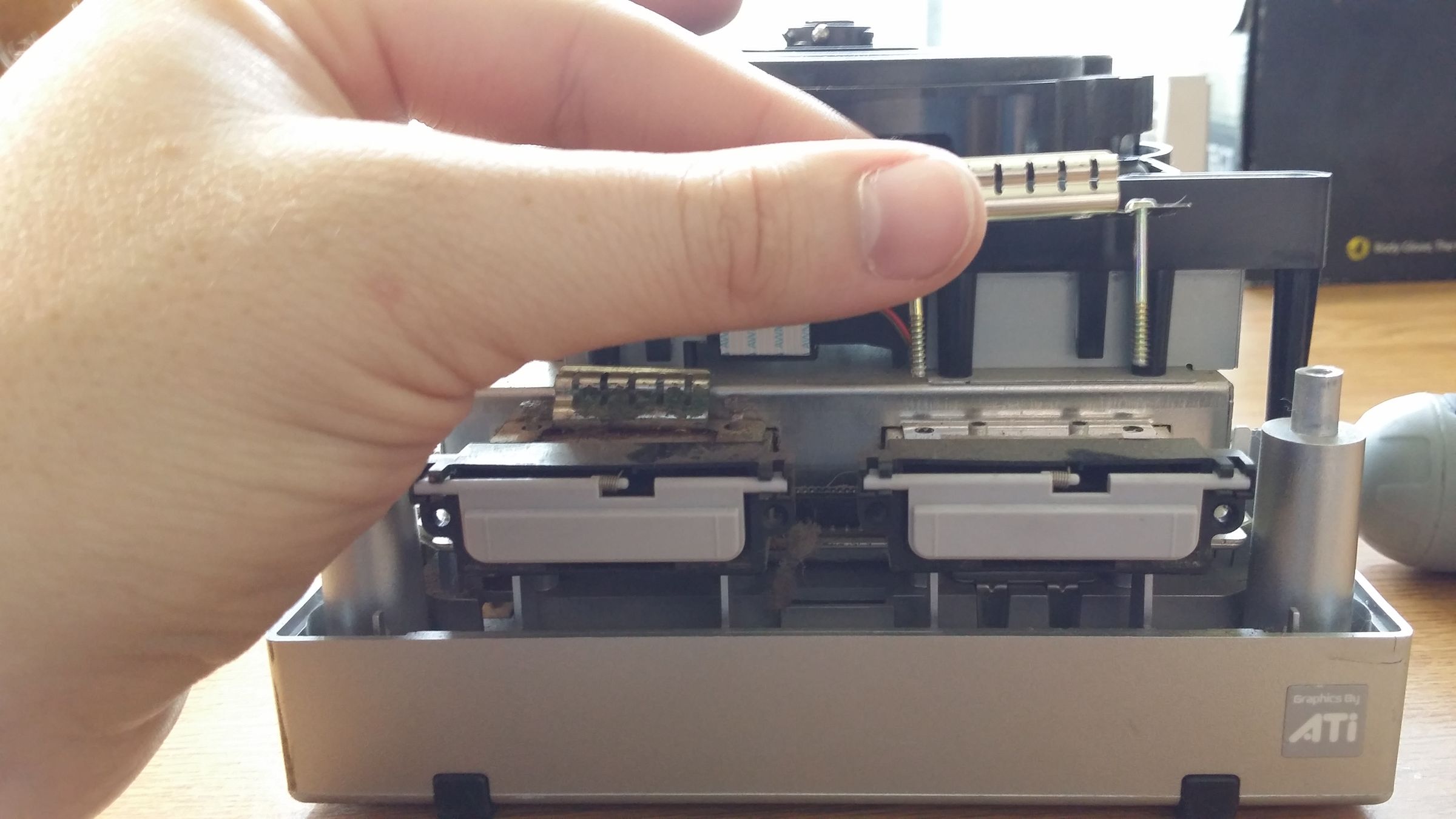 Homemade GameCube Mod-Chip : 10 Steps - Instructables