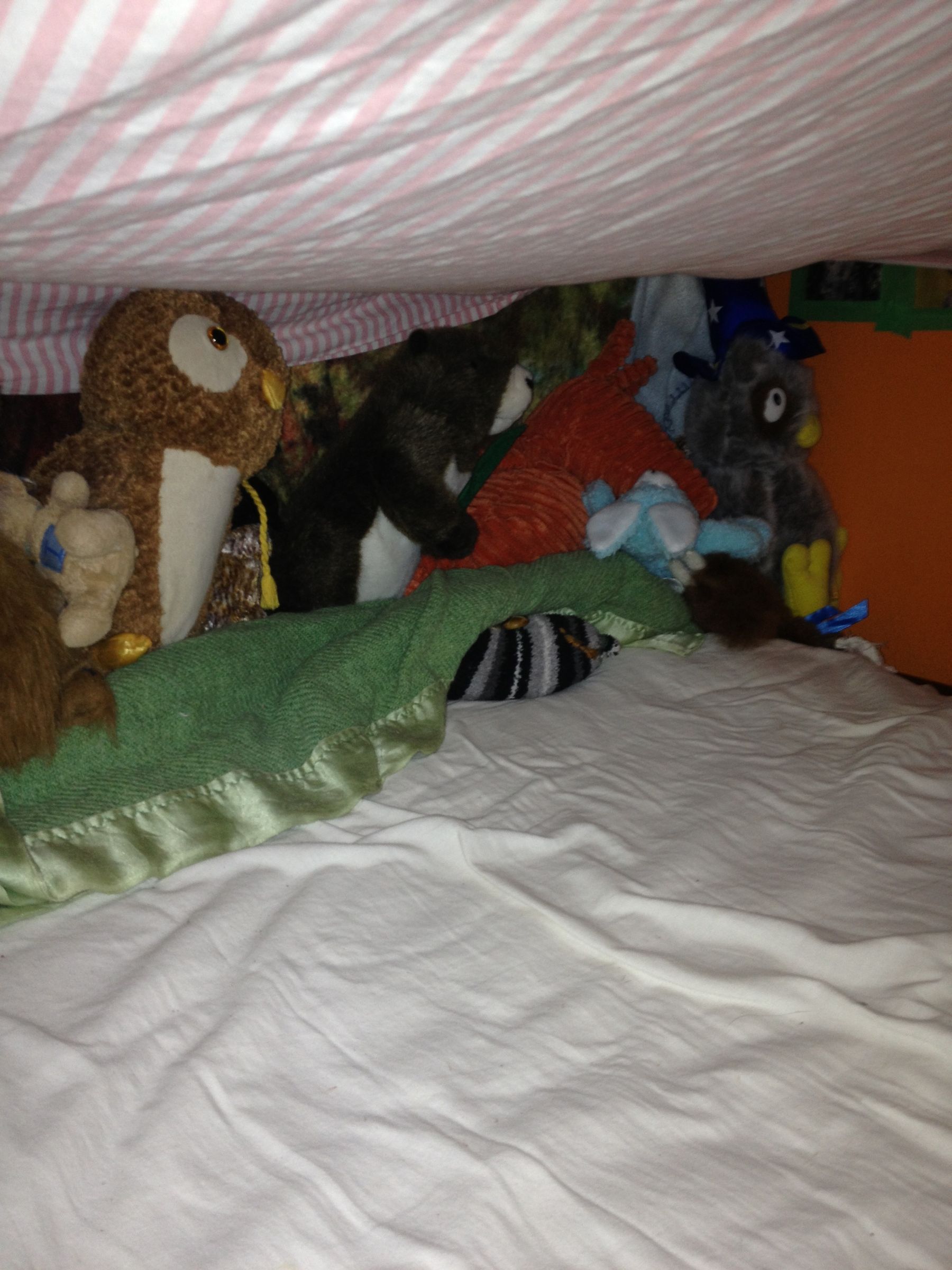 Awesome Bed Fort : 5 Steps - Instructables