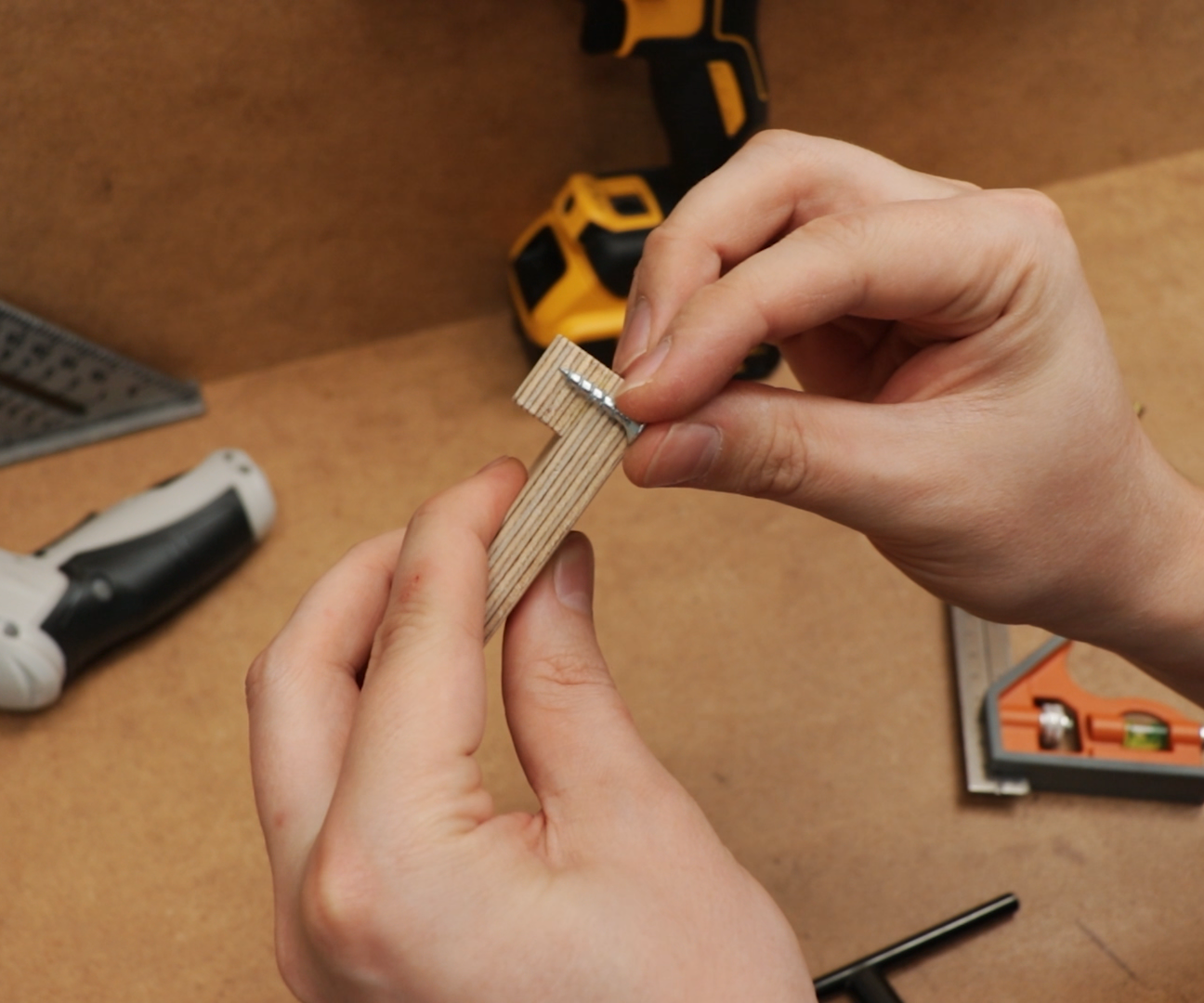 Make PERFECT CUTS With This DIY Dremel Cutting Station : 15 Steps (with ...