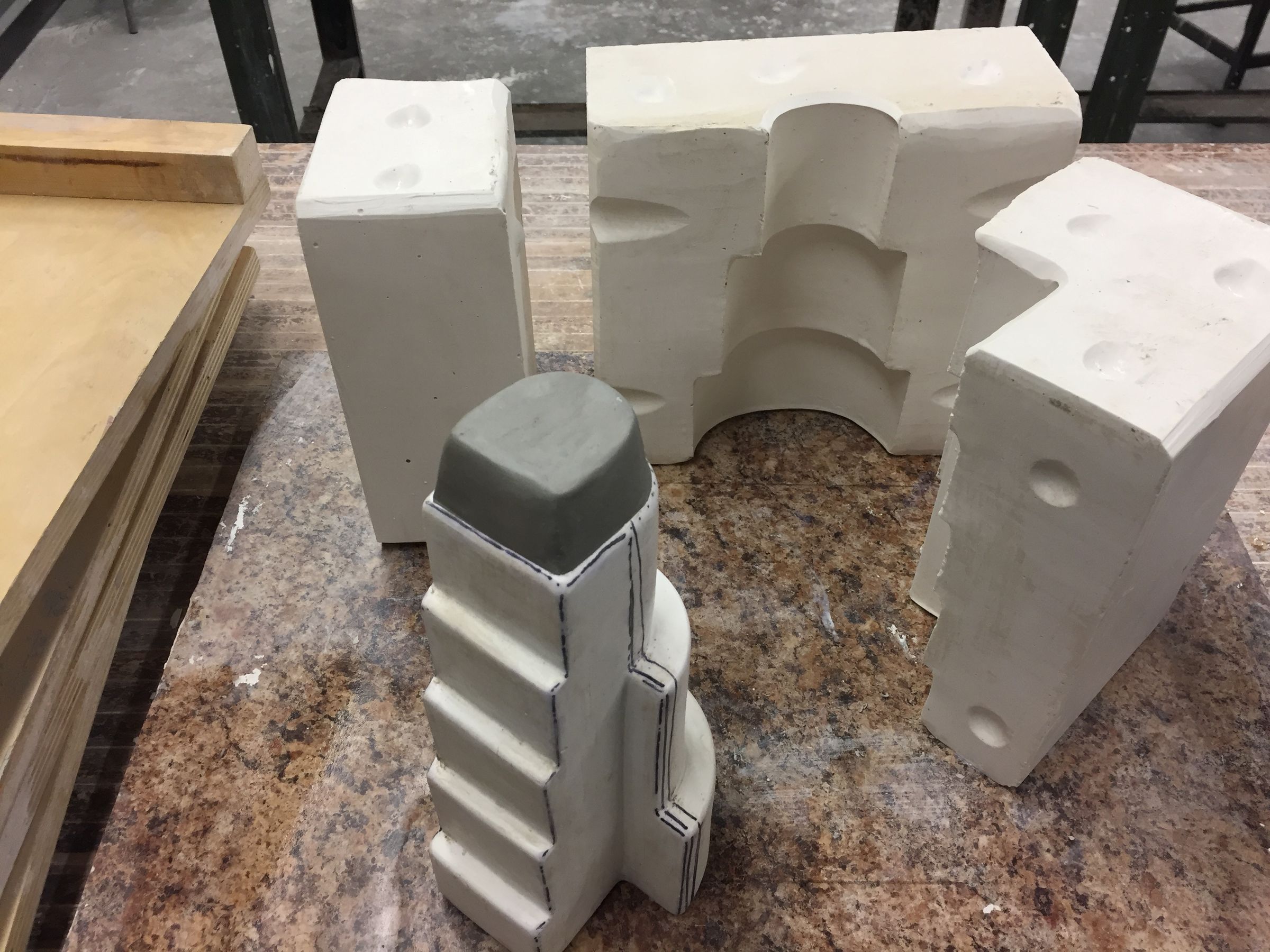 Plaster Molds for Slipcasting : 7 Steps (with Pictures) - Instructables