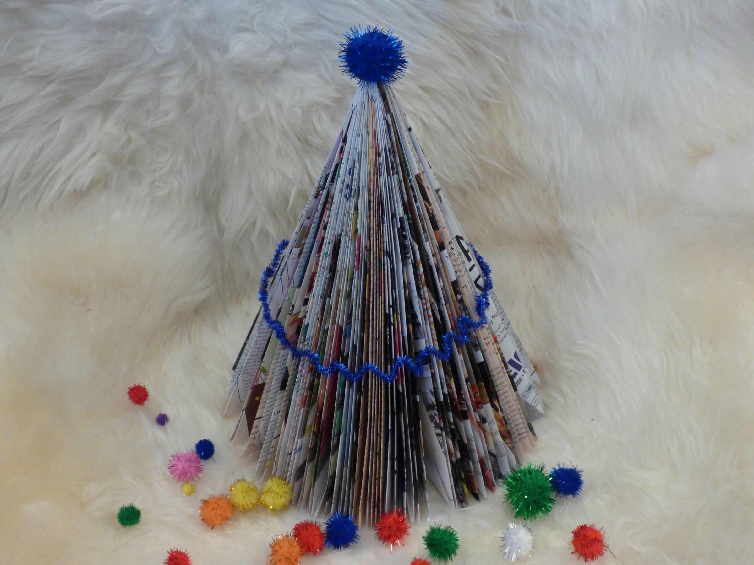 Folded Book Christmas Tree : 8 Steps (with Pictures) - Instructables