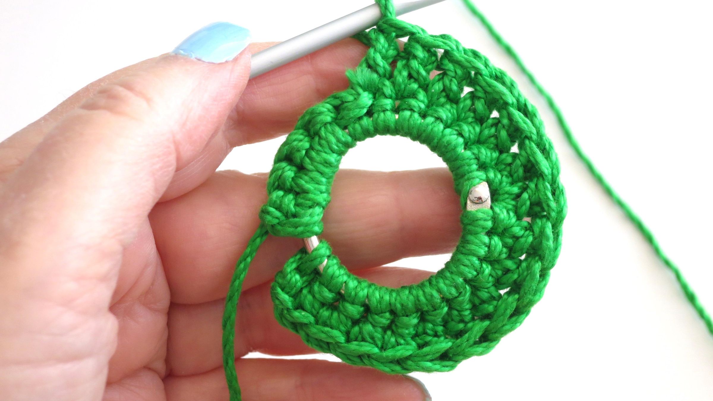 How to Crochet Air Plant Pods : 14 Steps (with Pictures) - Instructables