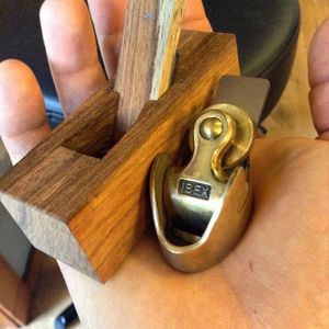 Wooden Thumb Plane : 12 Steps (with Pictures) - Instructables