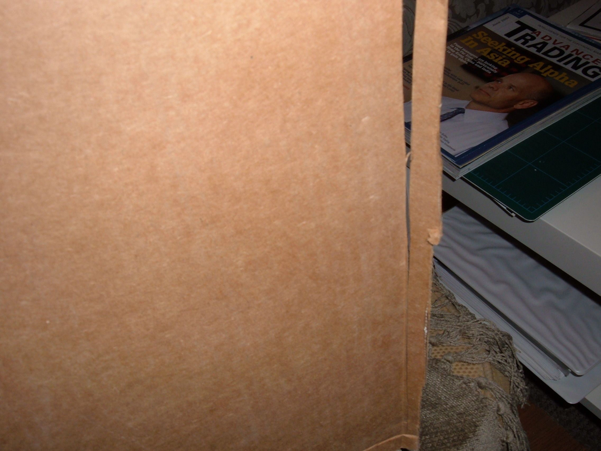 Homemade Cardboard Magazine Box : 8 Steps - Instructables