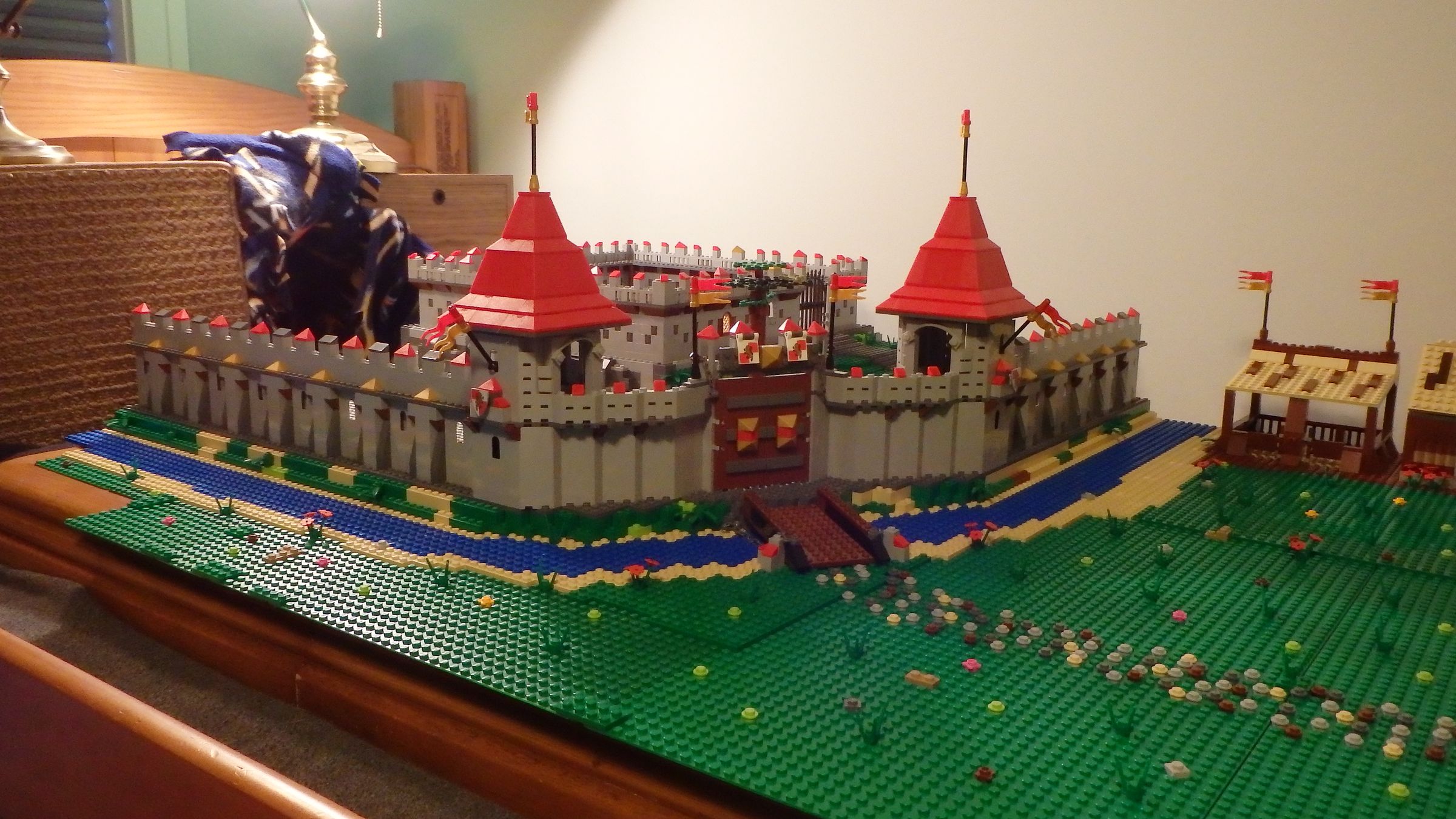 Custom Lego Castle : 14 Steps (with Pictures) - Instructables