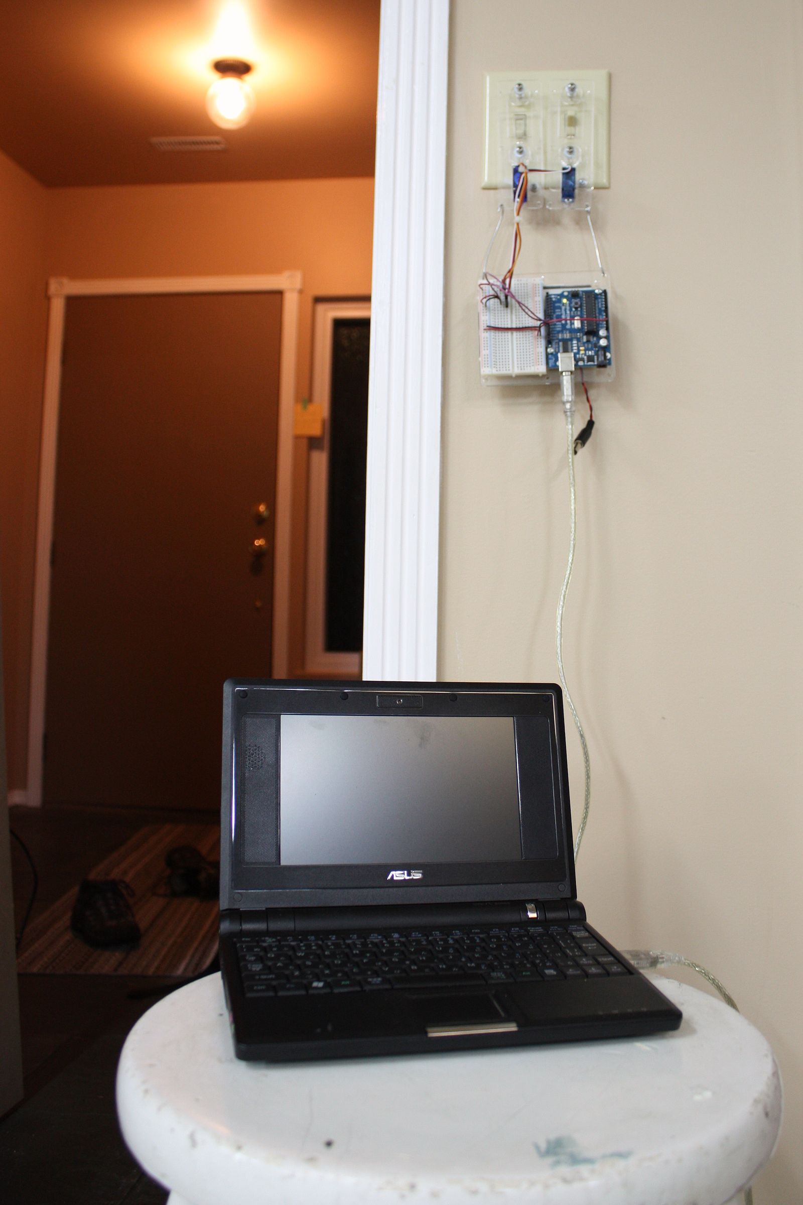 Easy DIY Home Automation (using Servo Switches) : 4 Steps (with ...