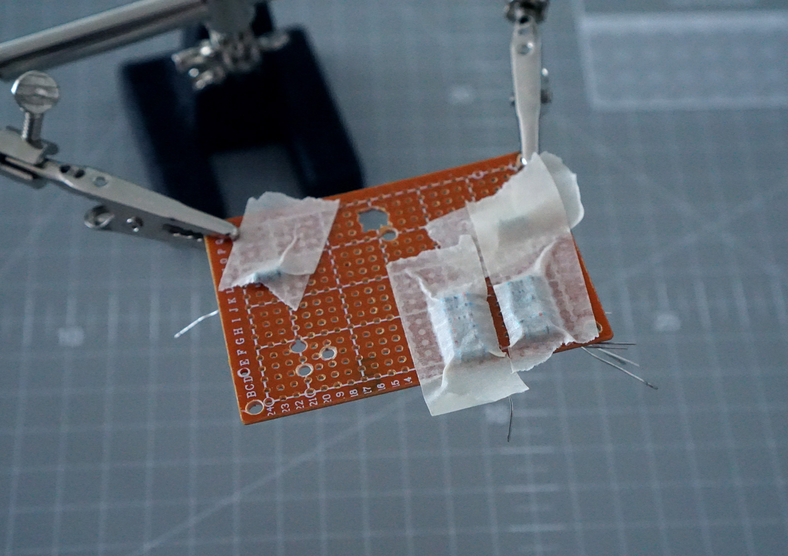 Ultimate DIY Breadboard Power Supply : 9 Steps (with Pictures ...