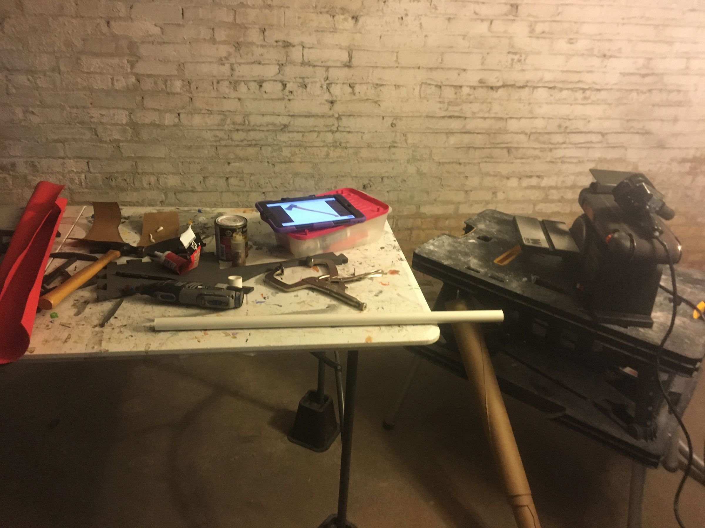 How to Make a Prop Axe : 8 Steps - Instructables