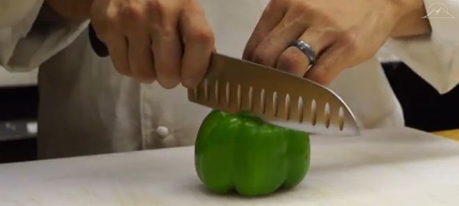 2 Fast Ways to Cut, Deseed, & Devein a Bell Pepper : 3 Steps ...