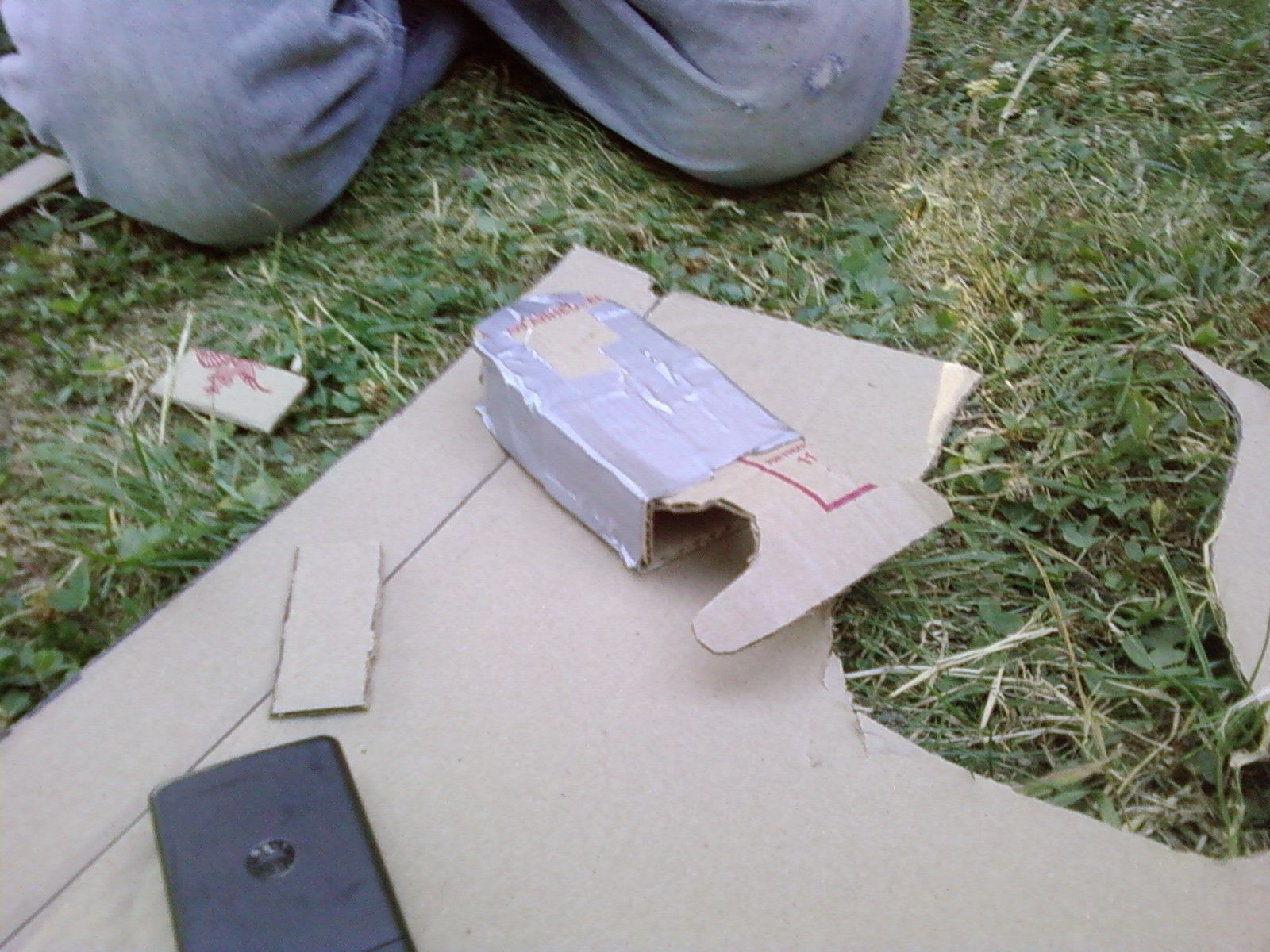 Cardboard Cell Phone Case. : 9 Steps - Instructables