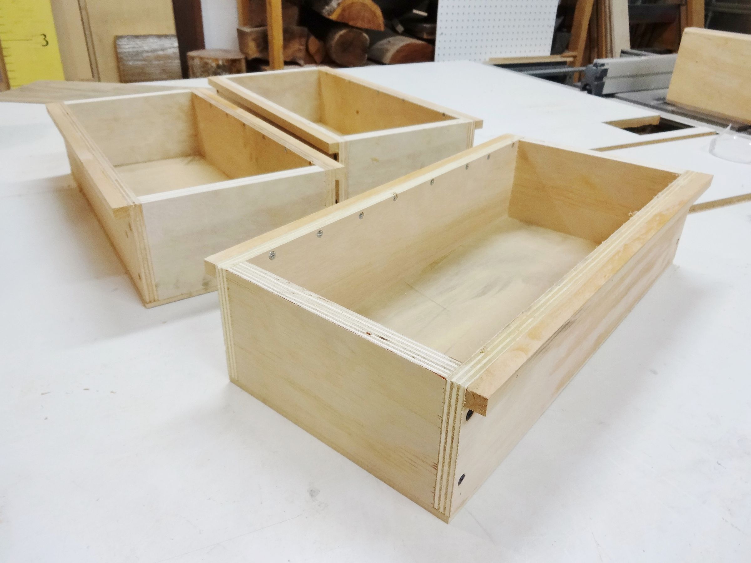 Making Quick & Easy Work Tables : 15 Steps (with Pictures) - Instructables