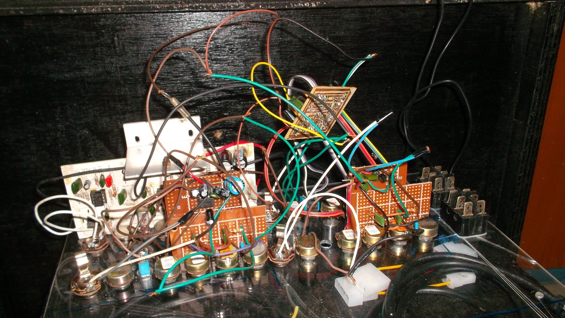 DIY Cheap Solid-state Amplifier (from Salvaged Parts) : 9 Steps (with ...