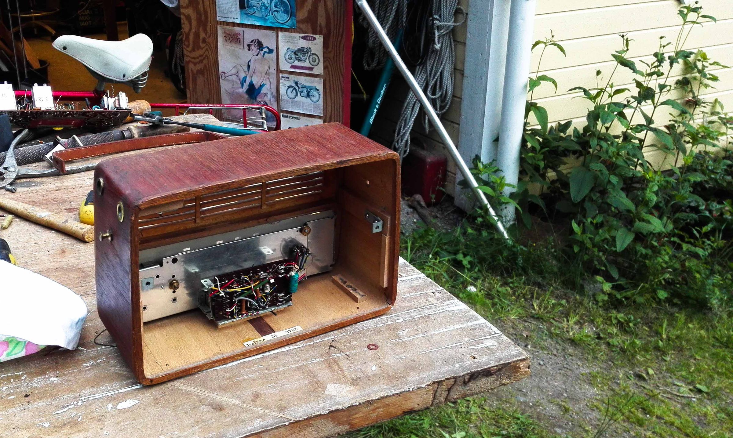 Retro Radio Upgrade : 5 Steps (with Pictures) - Instructables