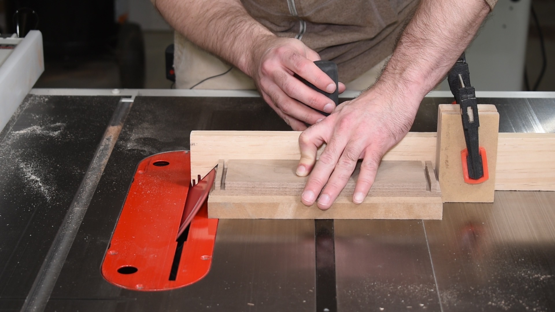 Locking Rabbet Miter Joint : 8 Steps (with Pictures) - Instructables