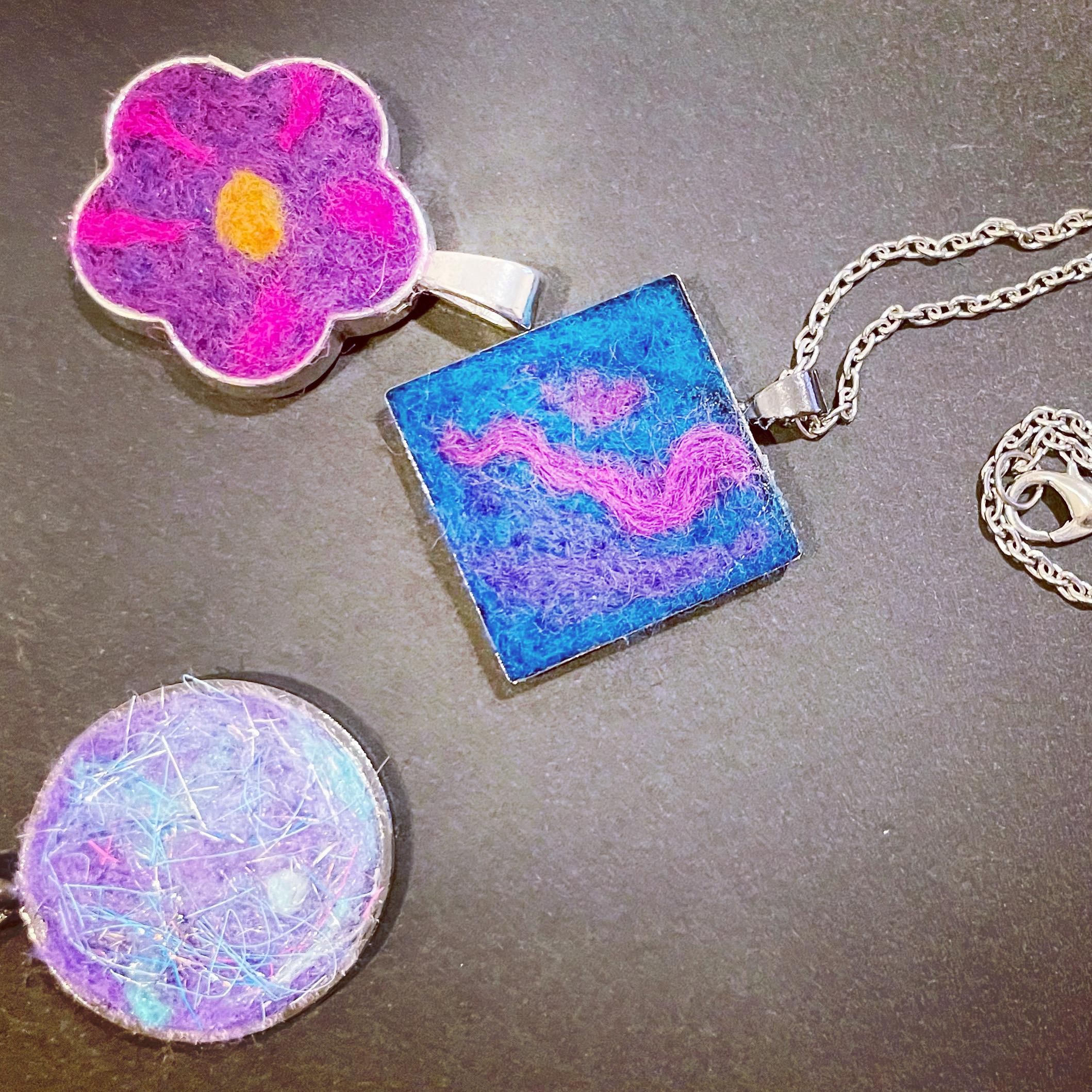Needle Felted Pendants : 3 Steps (with Pictures) - Instructables