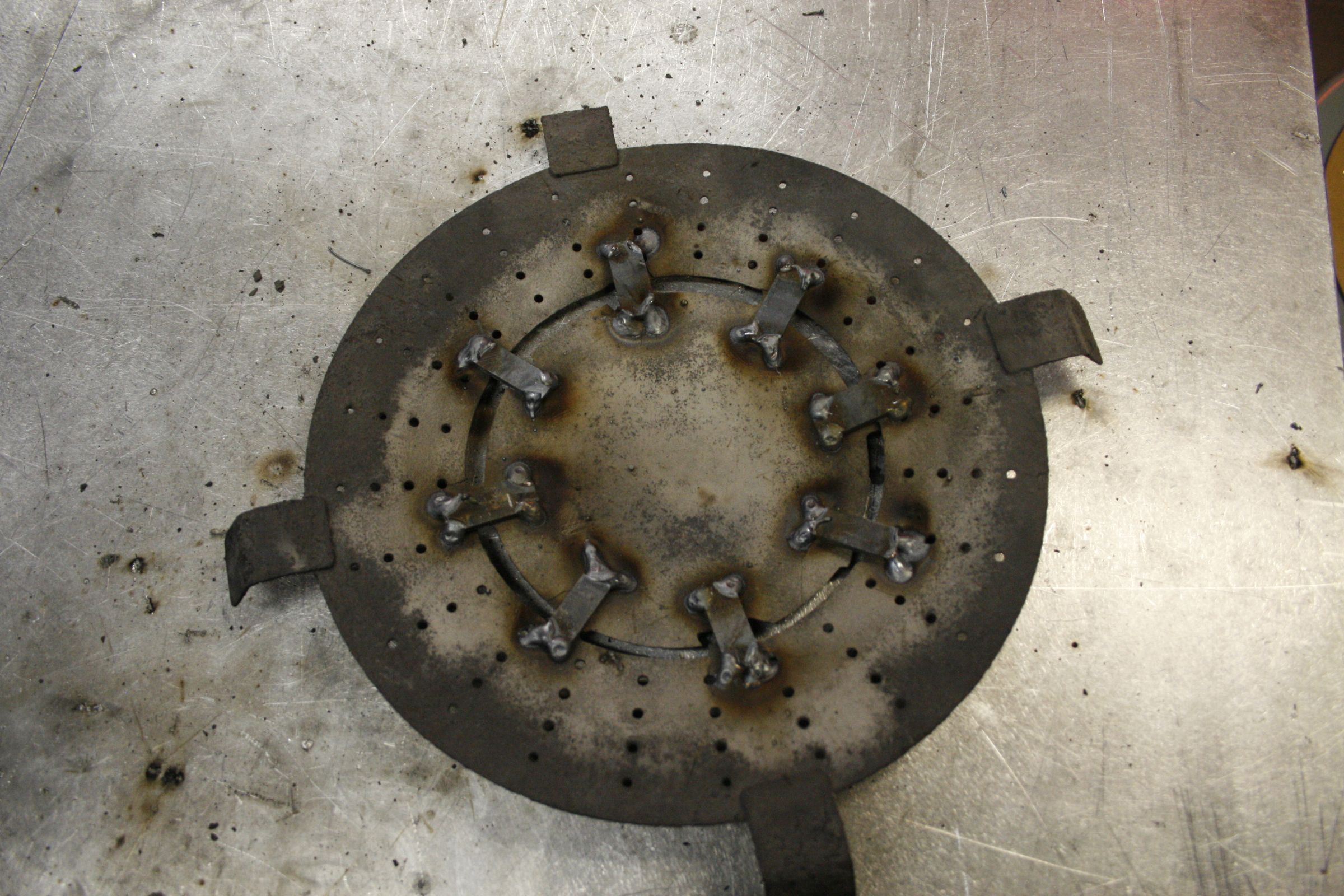 Quick-Fix Welding for a Broken BBQ Grill : 12 Steps (with Pictures ...