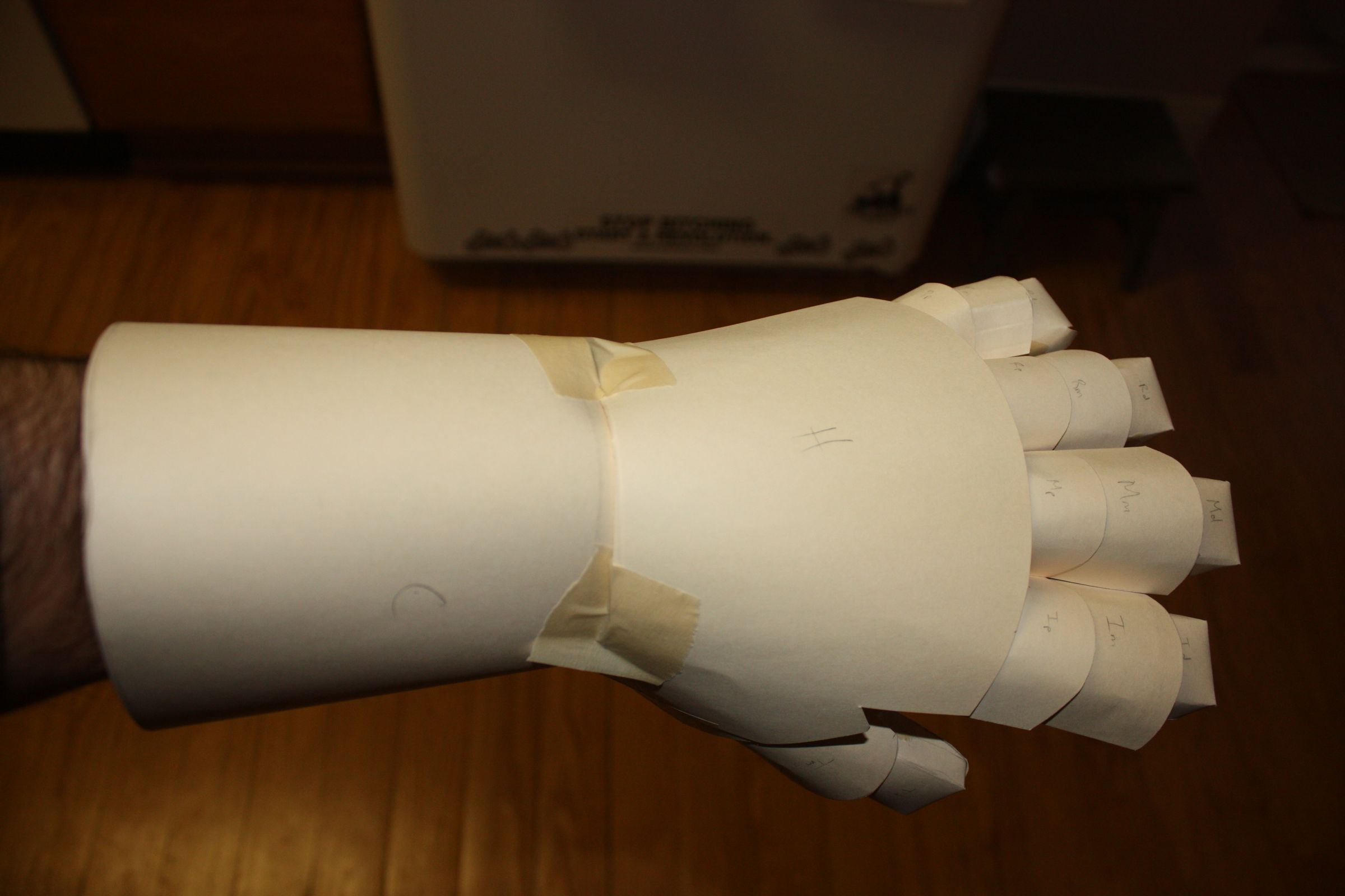 Infinity ∞ Gauntlet : 14 Steps (with Pictures) - Instructables