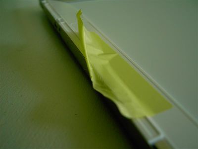 Laptop Monitor Thrip Removal... : 6 Steps - Instructables