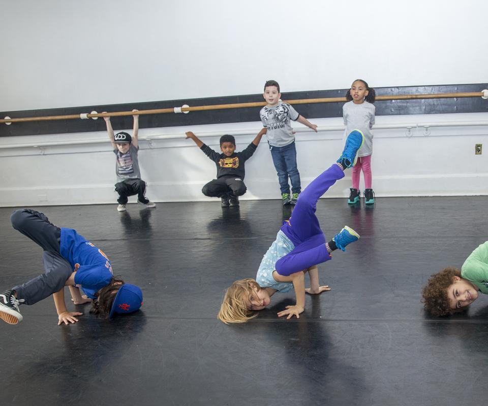 How to Break Dance : 3 Steps - Instructables