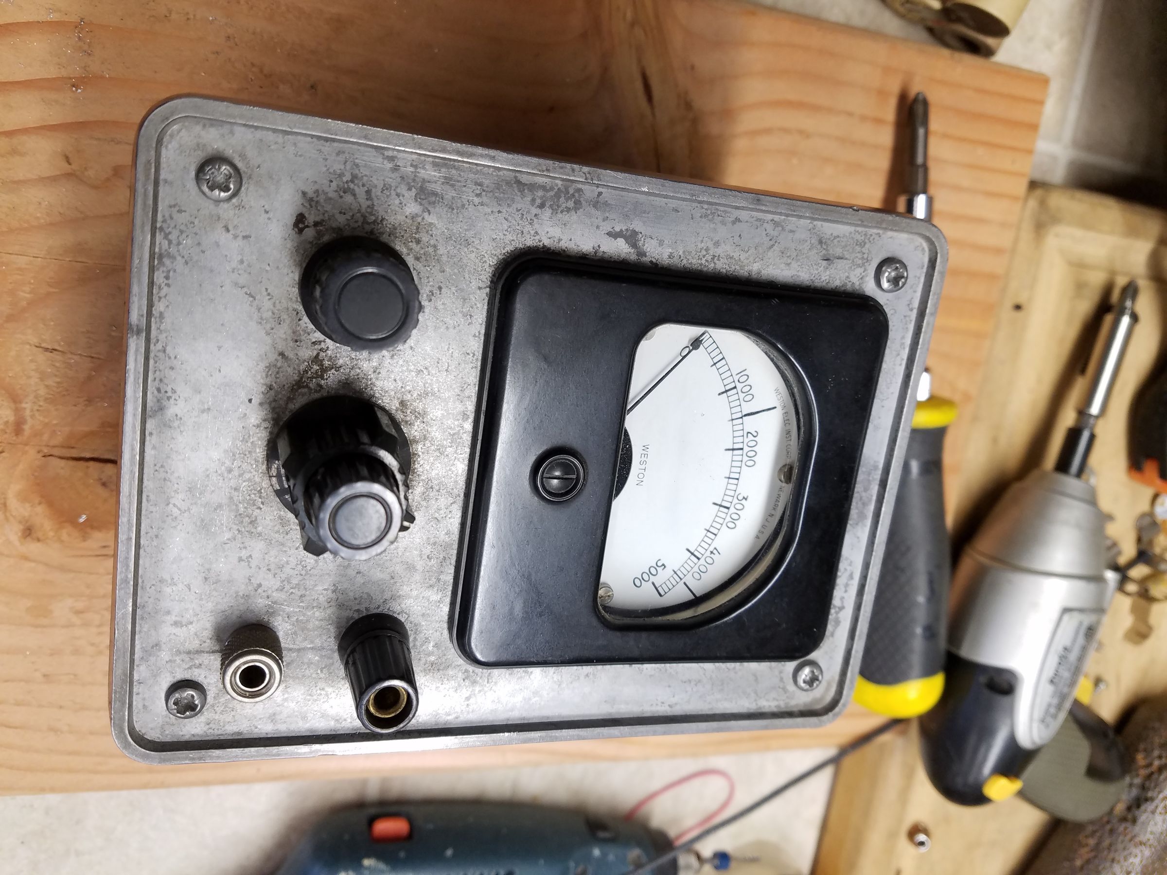 Making a Junkbot : 10 Steps (with Pictures) - Instructables