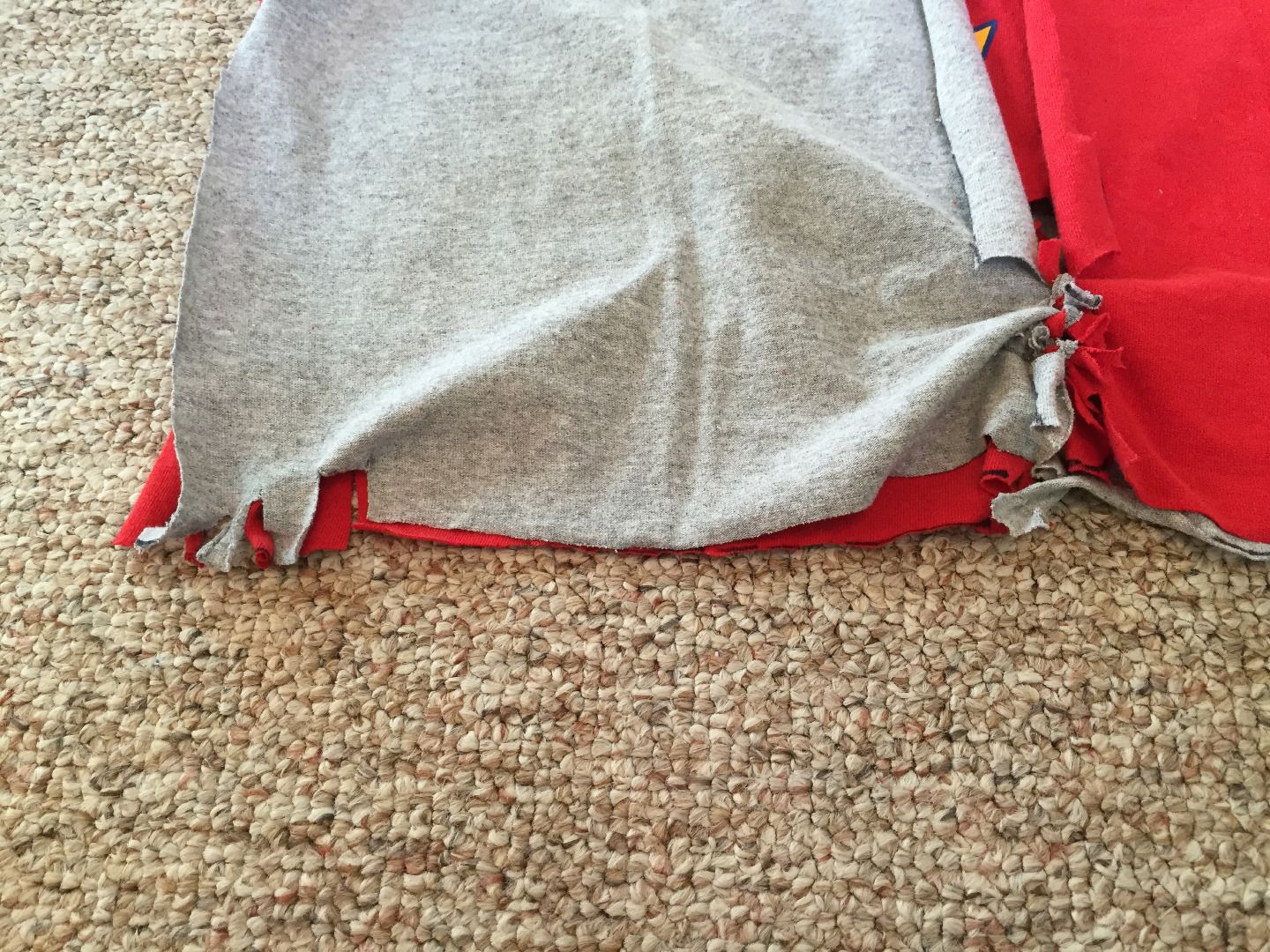 How to Make a No-Sew T-Shirt Blanket : 5 Steps (with Pictures ...