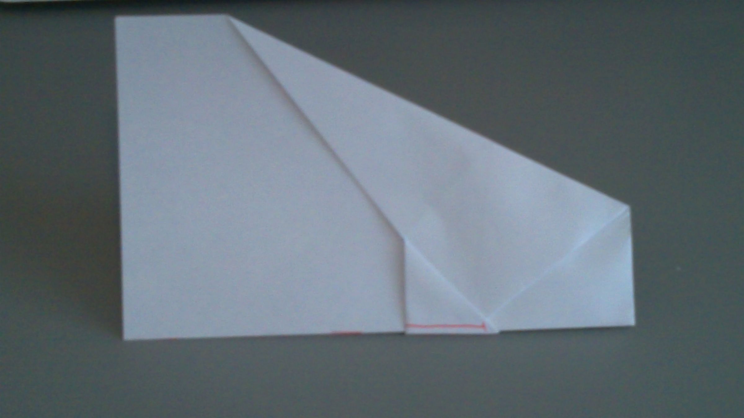 Long Distance Paper Airplane - Instructables