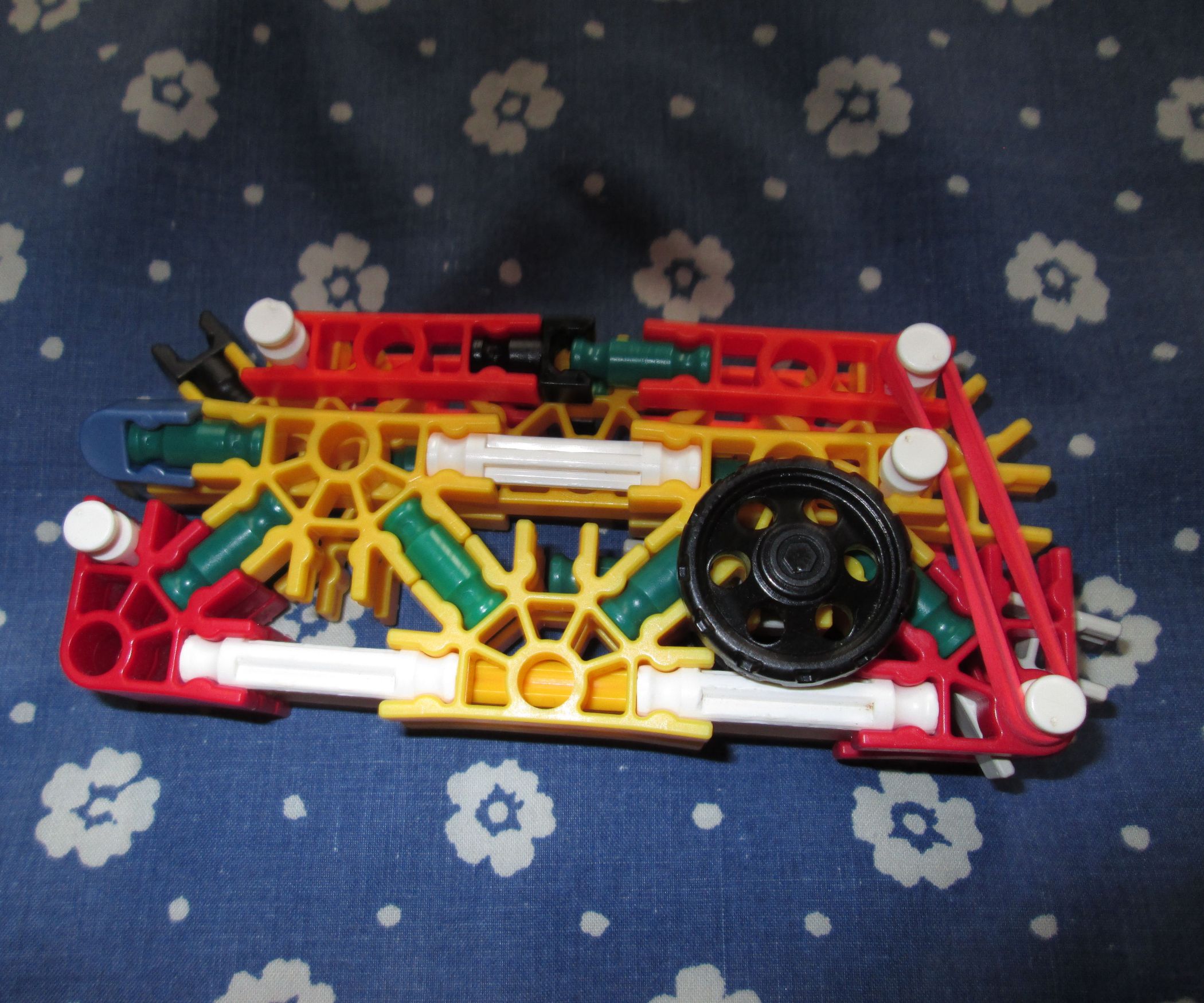 Knex Fold Up RBG Gun V2 - Instructables