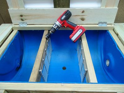 Triple Bin Worm Composter - Vermicompost : 22 Steps (with Pictures) - Instructables