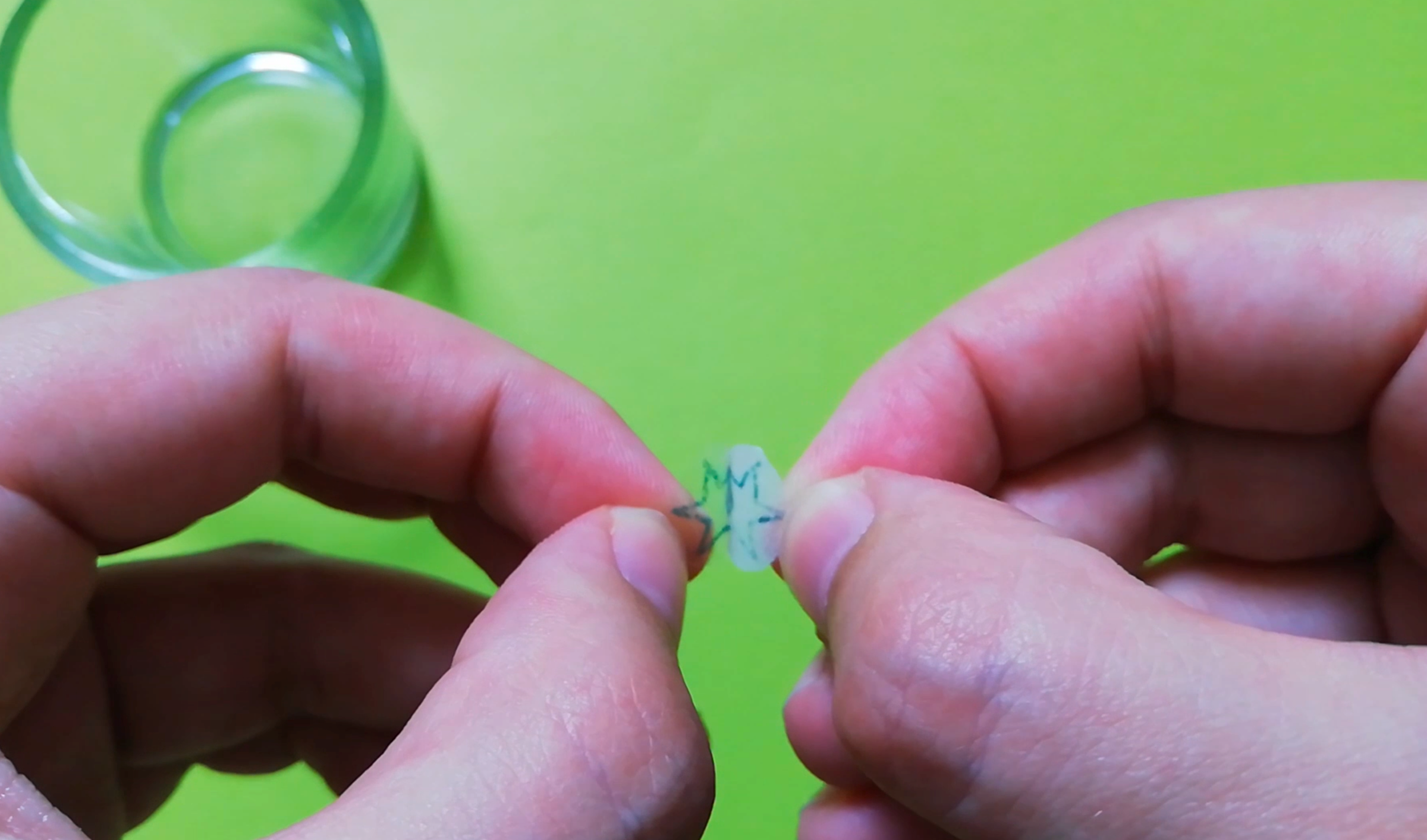 DIY Clear Stickers Without a Printer in One Minute : 3 Steps (with ...