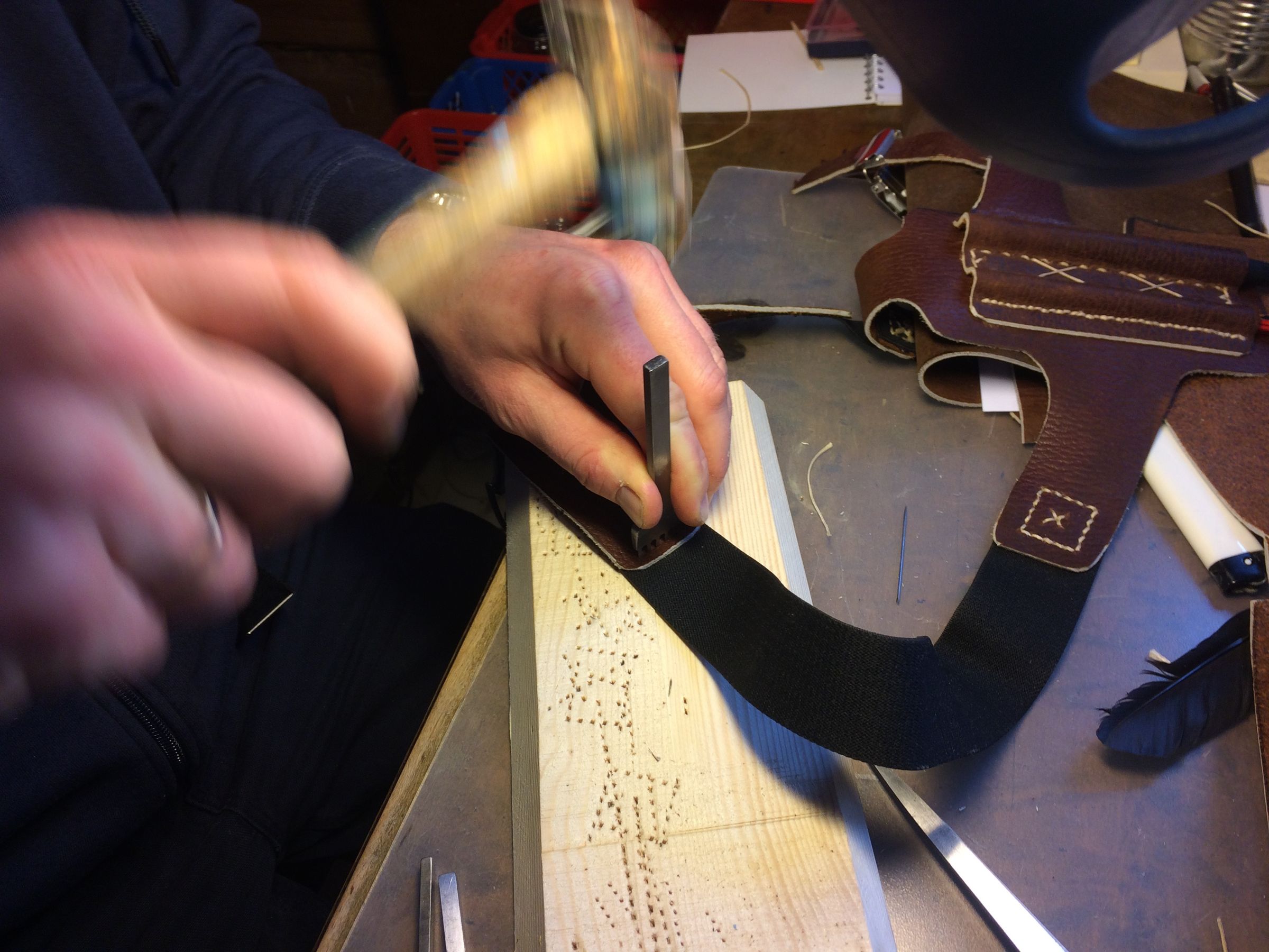 Sketchbook Shoulder Holster : 10 Steps (with Pictures) - Instructables