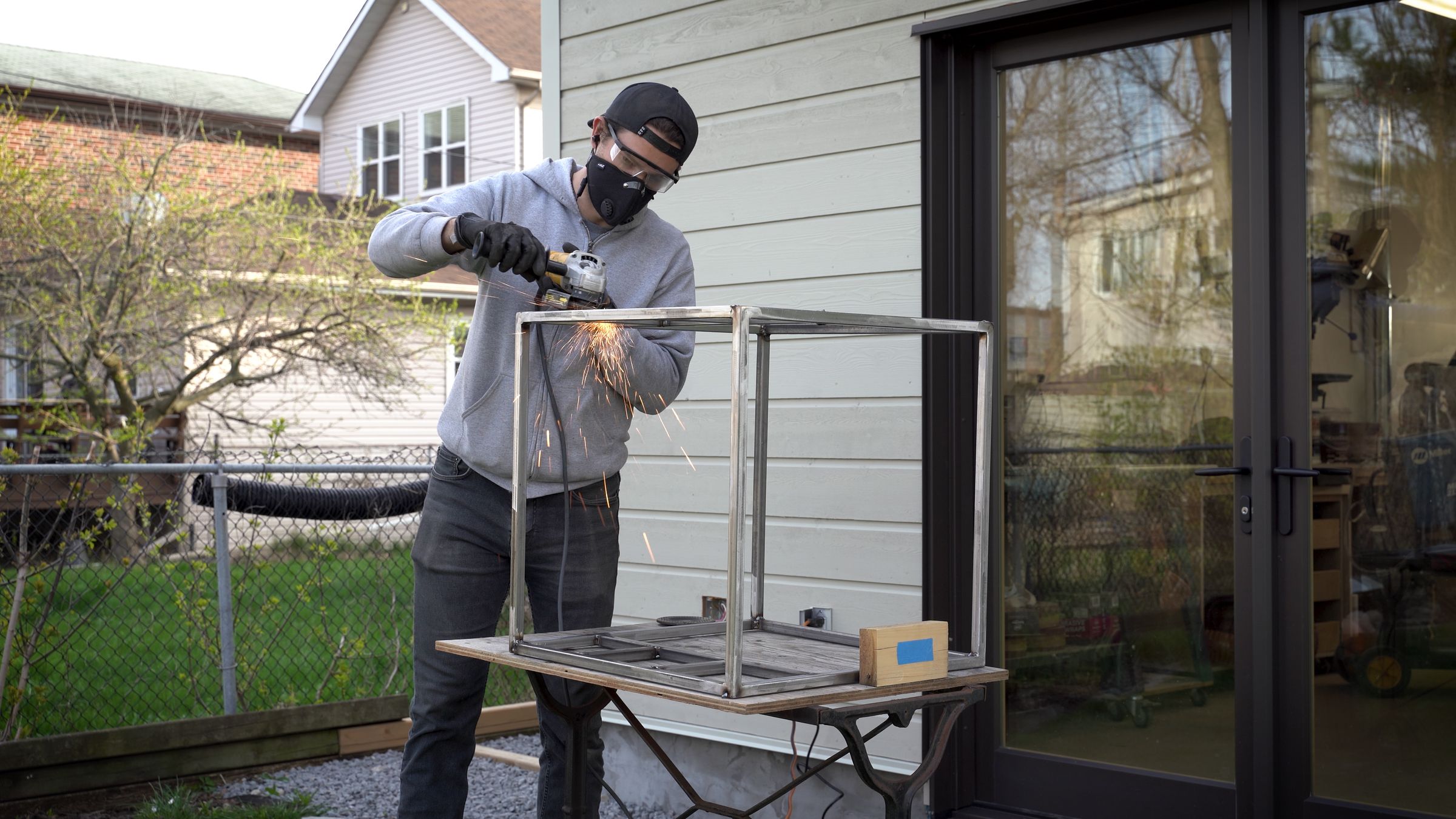 Fake Live Edge Table : 19 Steps (with Pictures) - Instructables