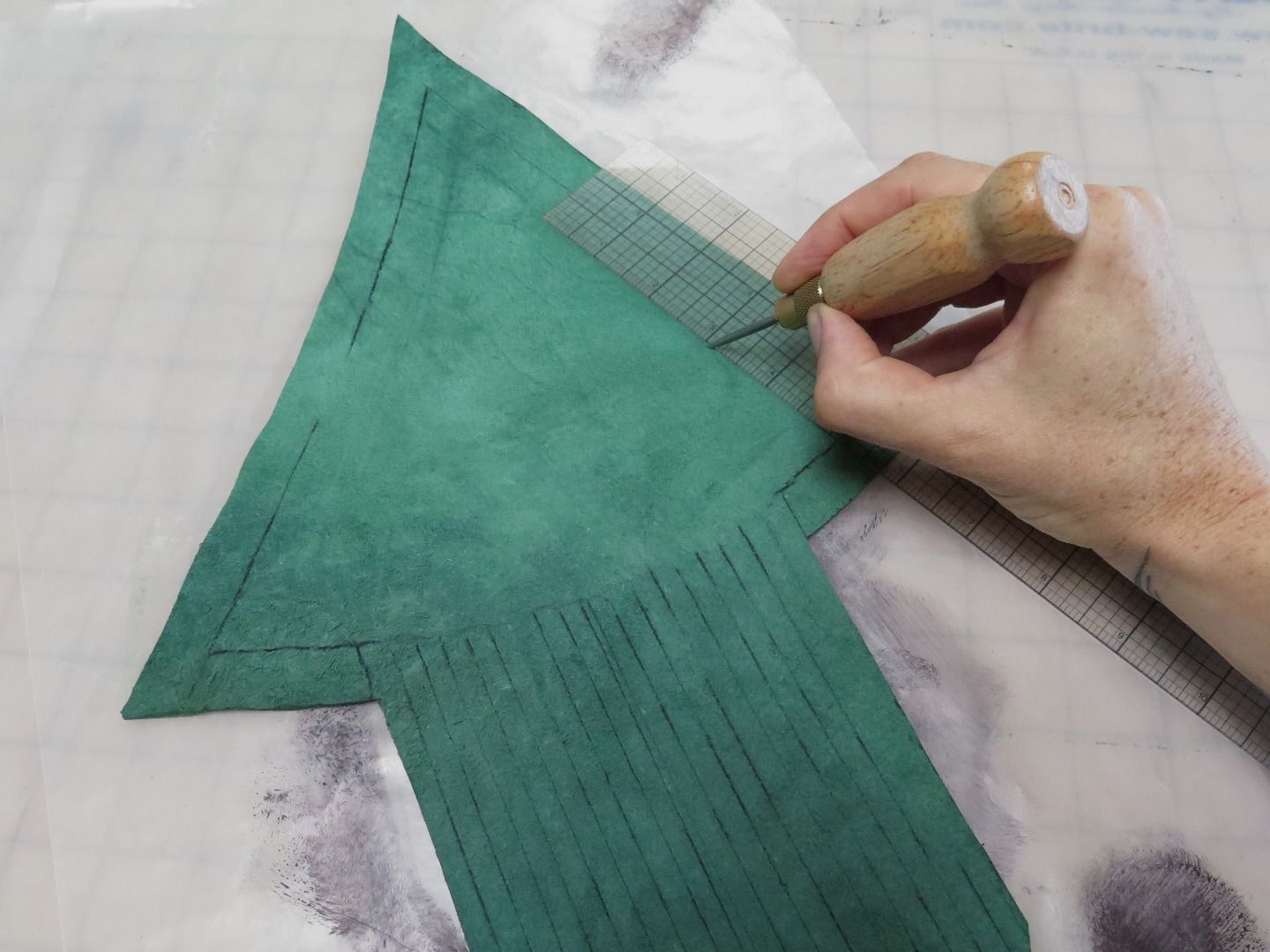 No-Sew Leather Bra : 13 Steps (with Pictures) - Instructables