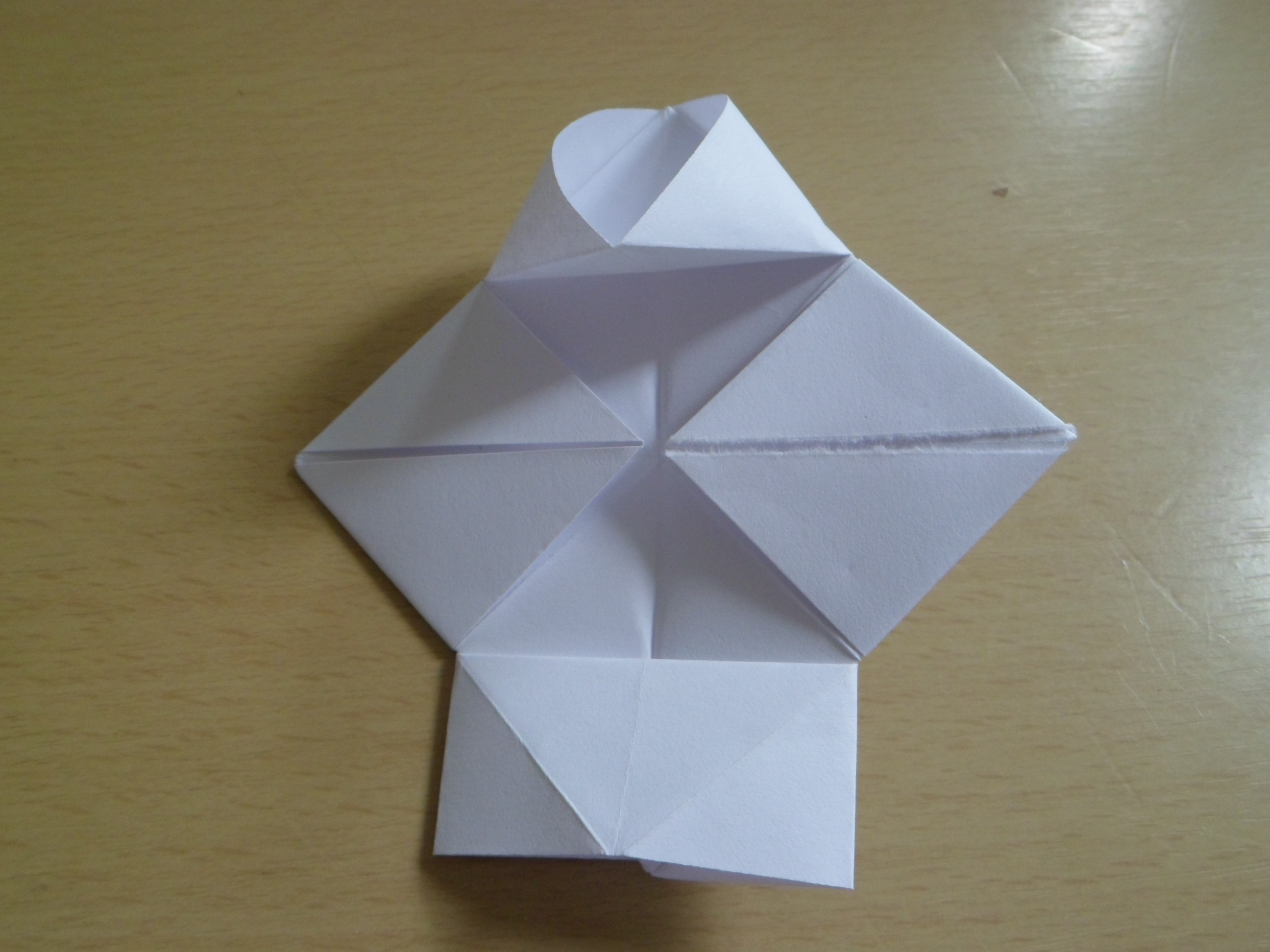 Origami Robo : 8 Steps - Instructables