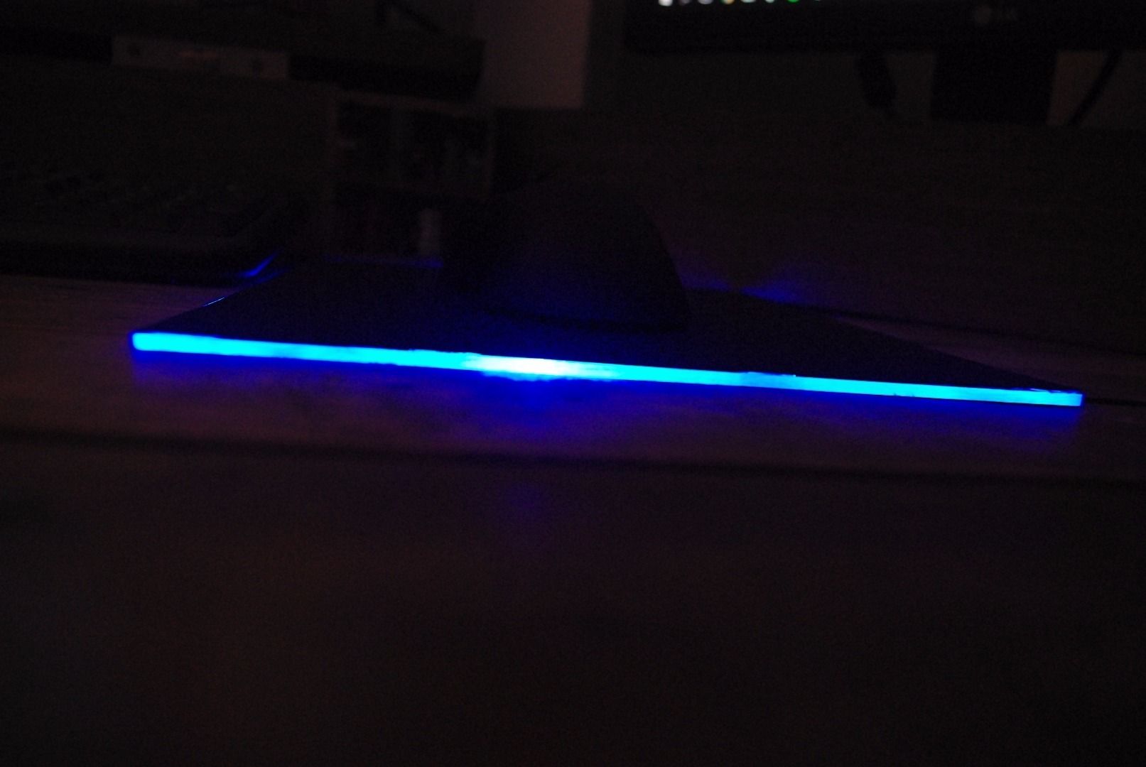 GLOWPad - an RGB Light Up Mouse Pad. : 6 Steps - Instructables