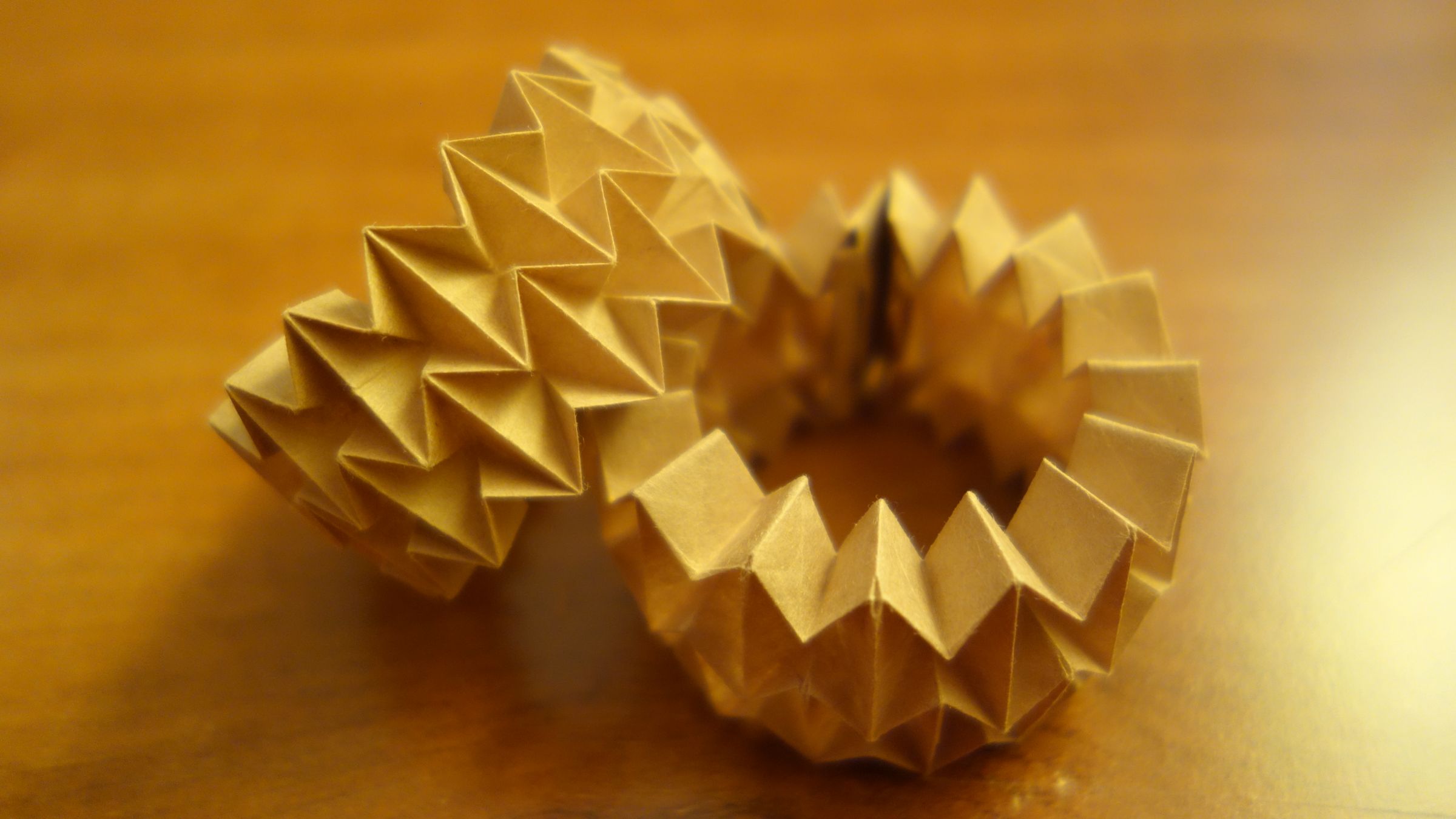 Expanding/collapsing Origami Bracelet : 12 Steps (with Pictures ...