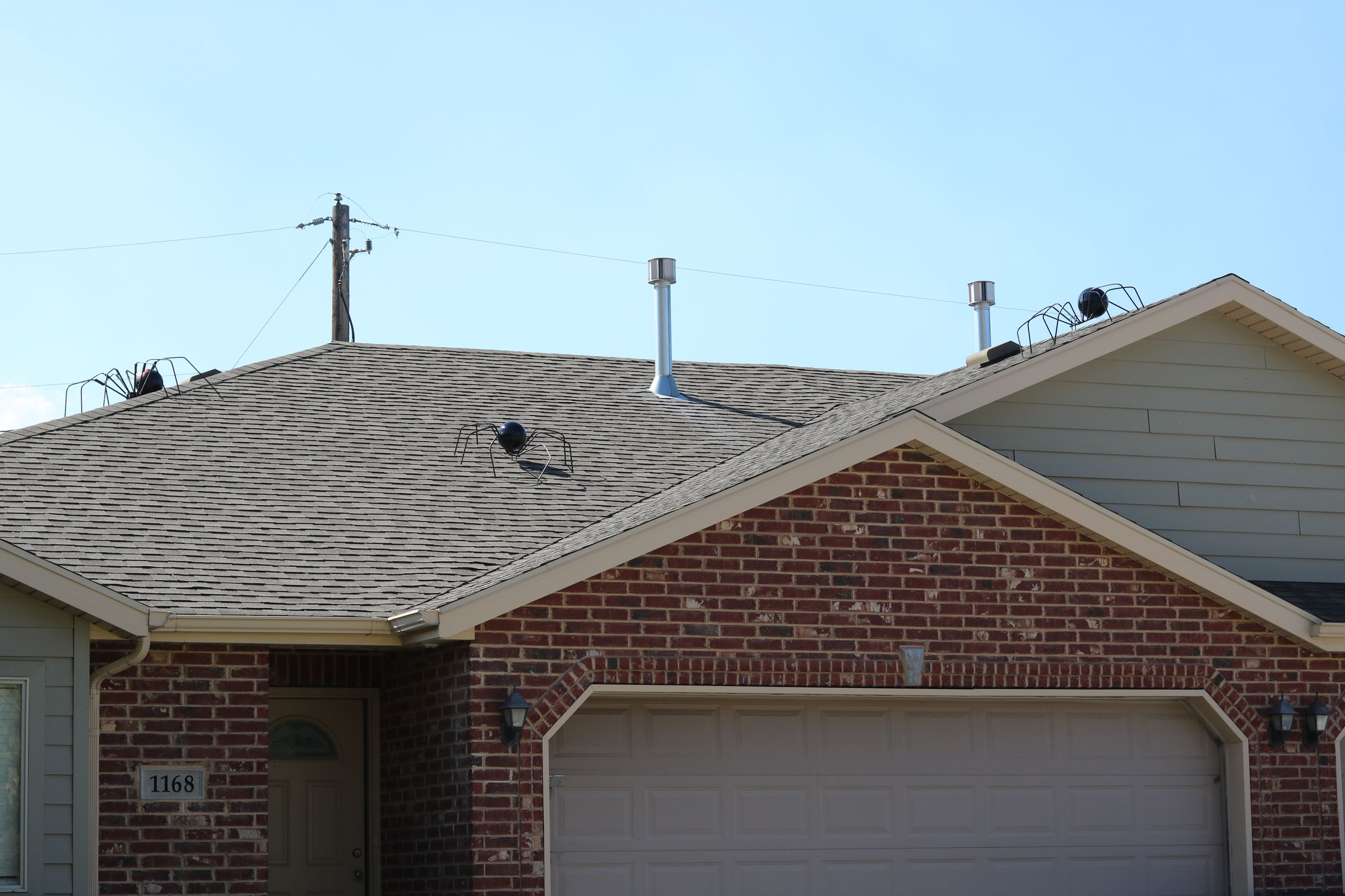 How to Make Giant Halloween Spiders : 23 Steps (with Pictures ...