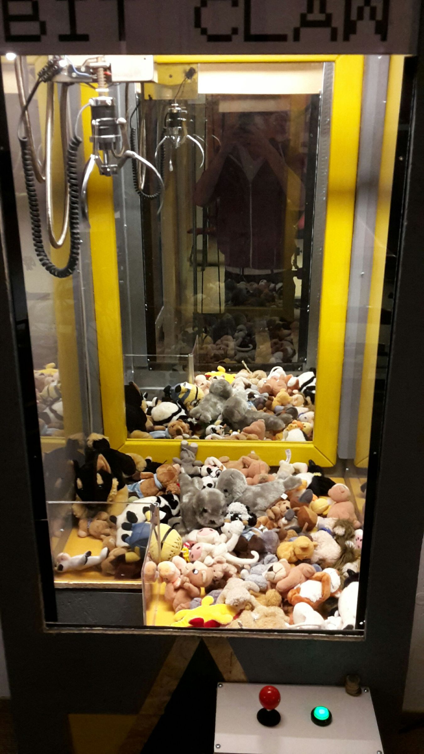 HOMEMADE CLAW MACHINE : 7 Steps (with Pictures) - Instructables