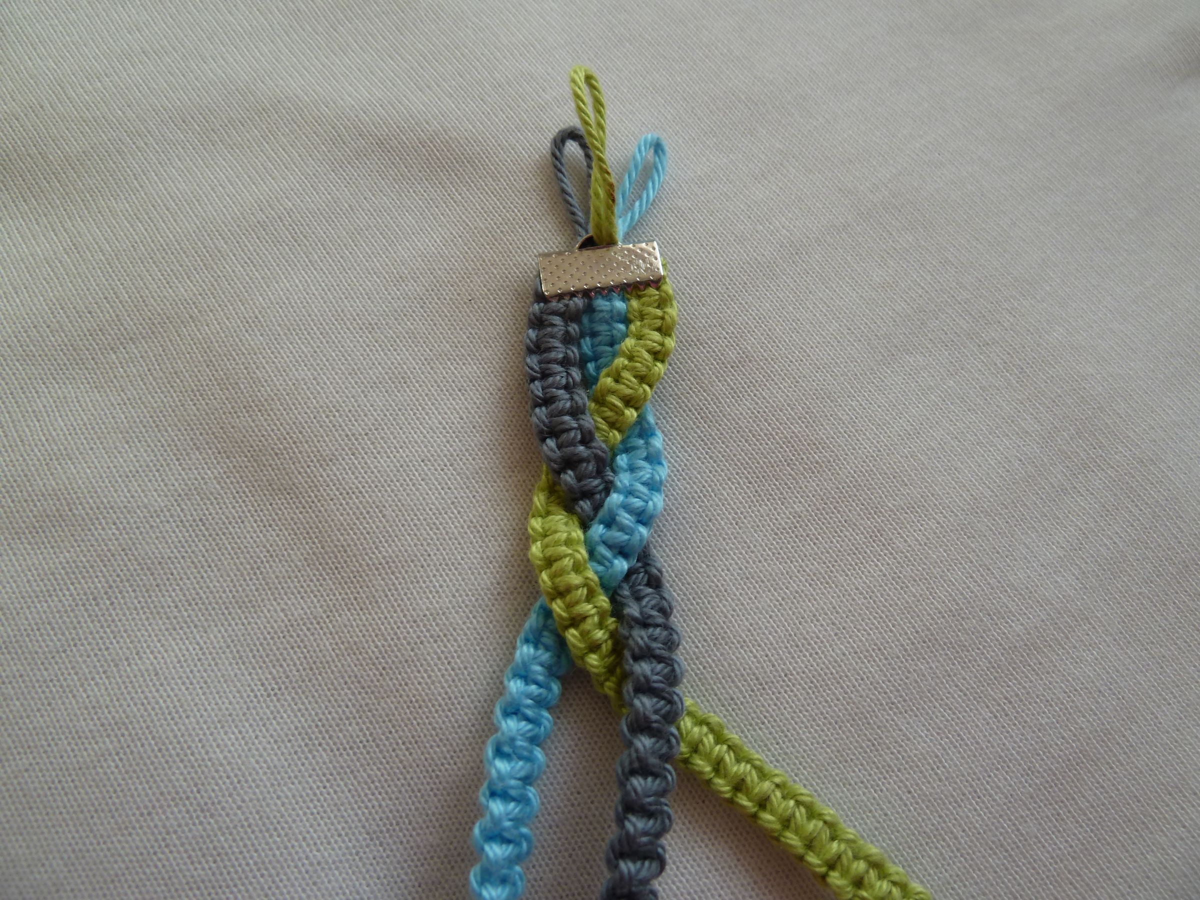 Braided Macrame Bracelet : 14 Steps (with Pictures) - Instructables