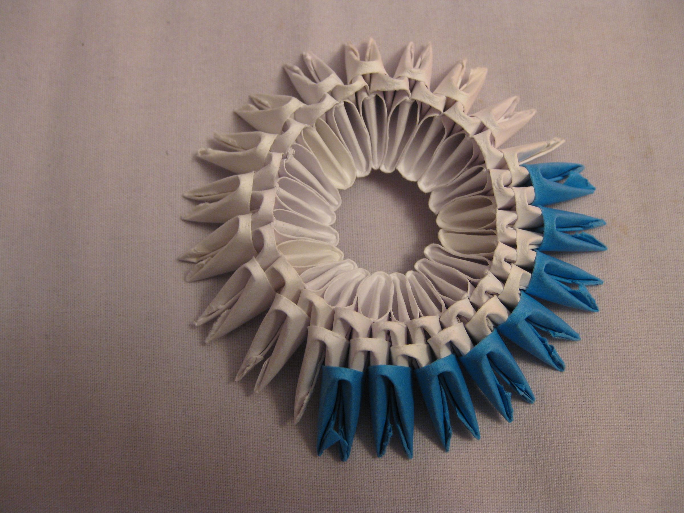 Modular Origami Swan : 11 Steps (with Pictures) - Instructables
