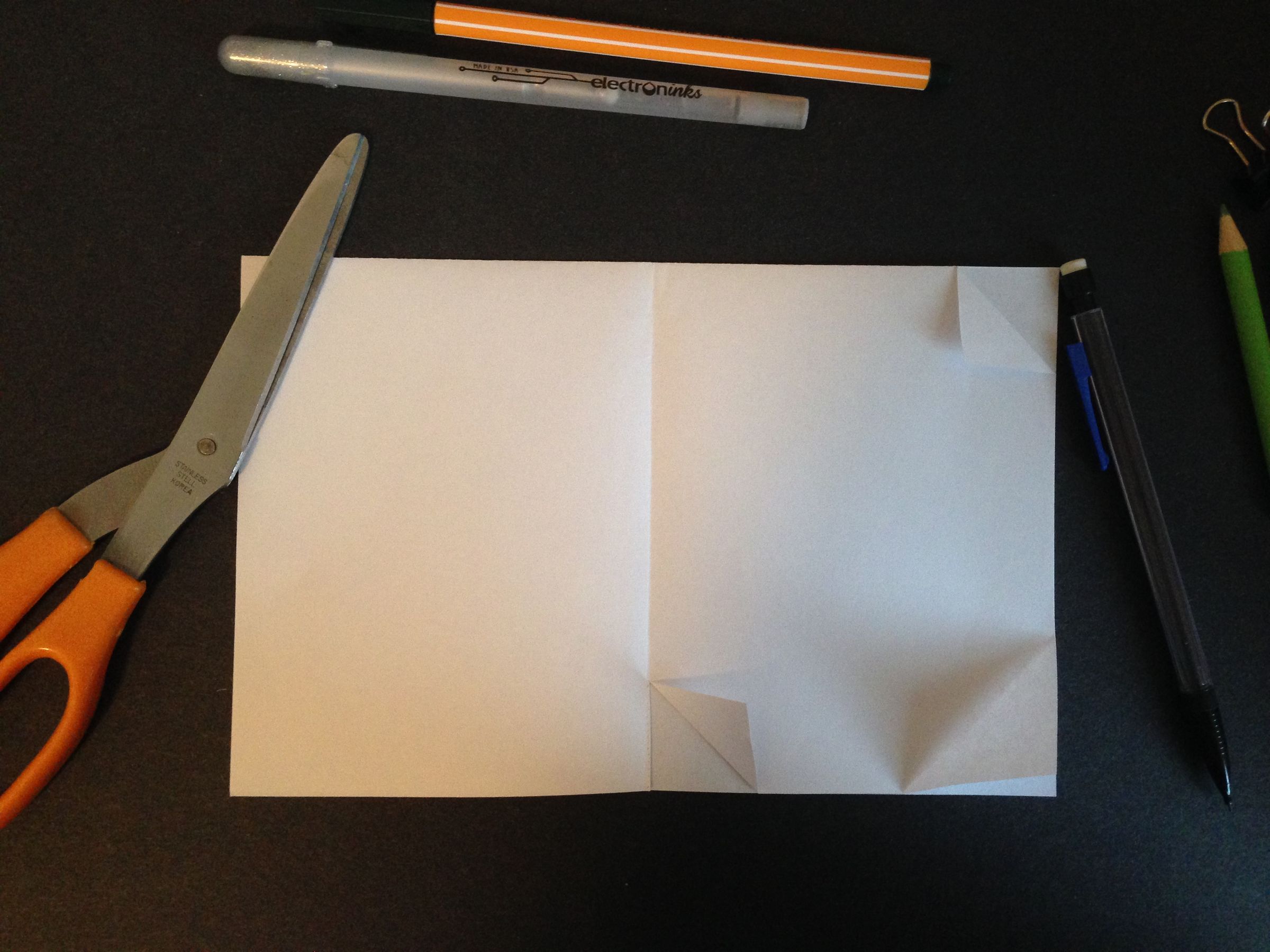 Circuit Scribe Holiday Card - Draw Your Own Electronic Cards! : 10 Steps - Instructables