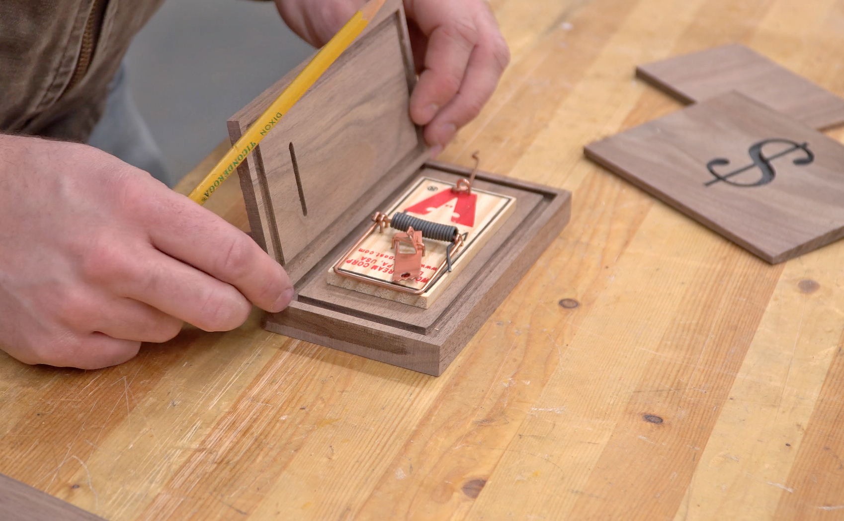 Exploding Desktop Toys : 6 Steps (with Pictures) - Instructables