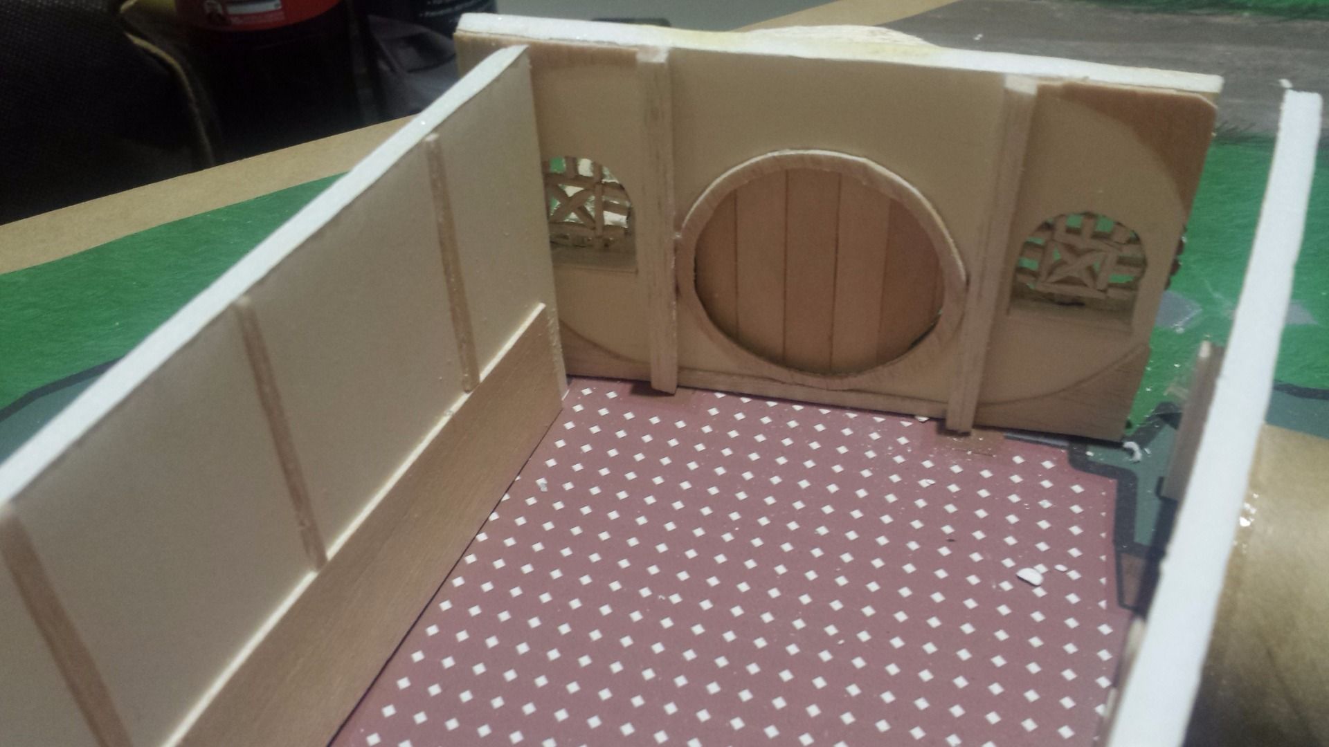 Hand Made Bagend - a Hobbit Hole : 11 Steps (with Pictures) - Instructables