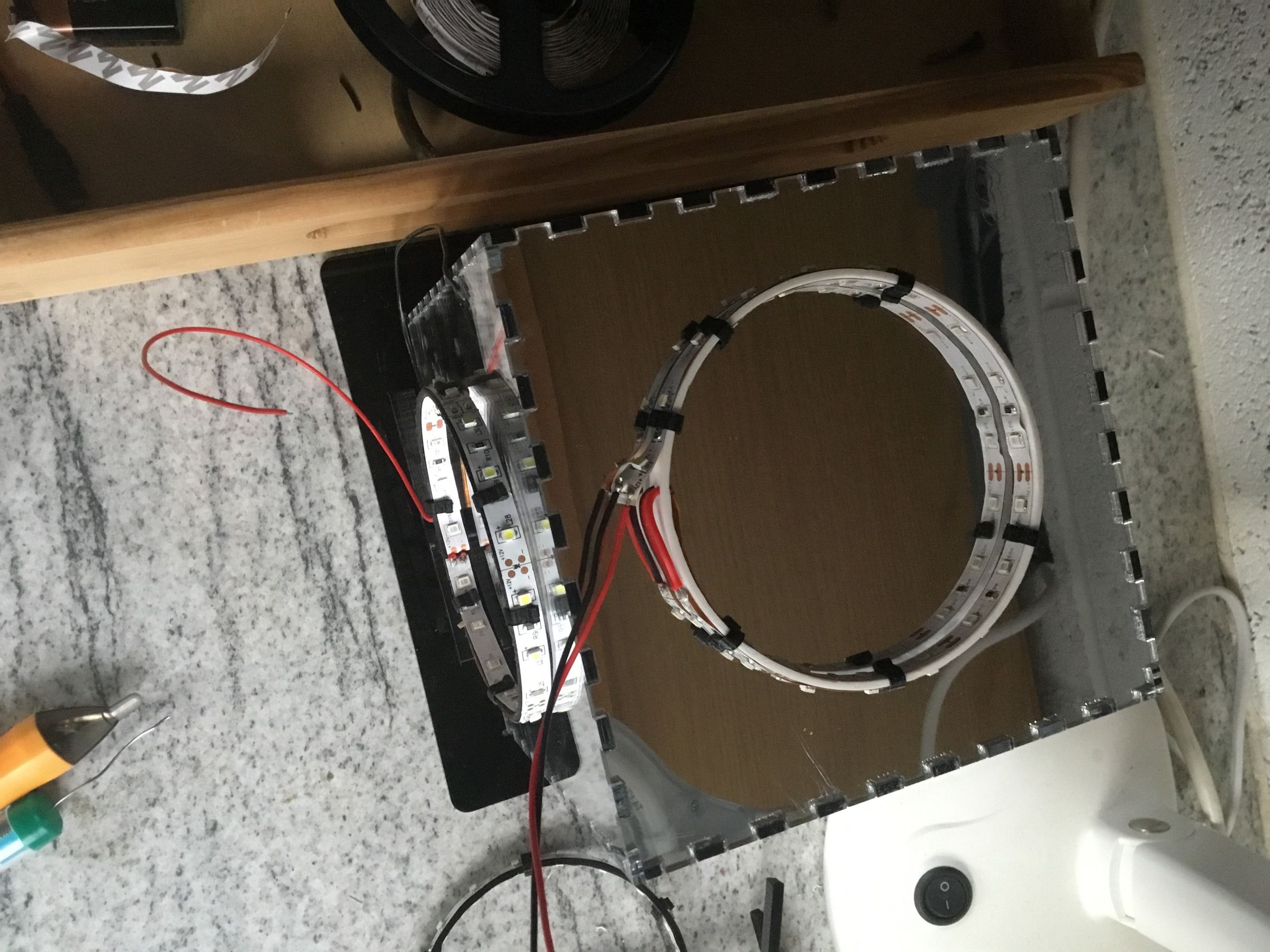 Simple Infinity Cube : 7 Steps (with Pictures) - Instructables