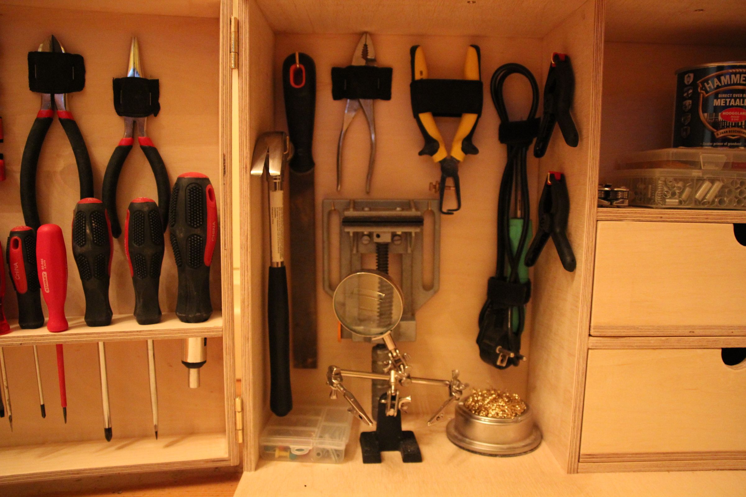 Make a Portable Workstation : 14 Steps (with Pictures) - Instructables
