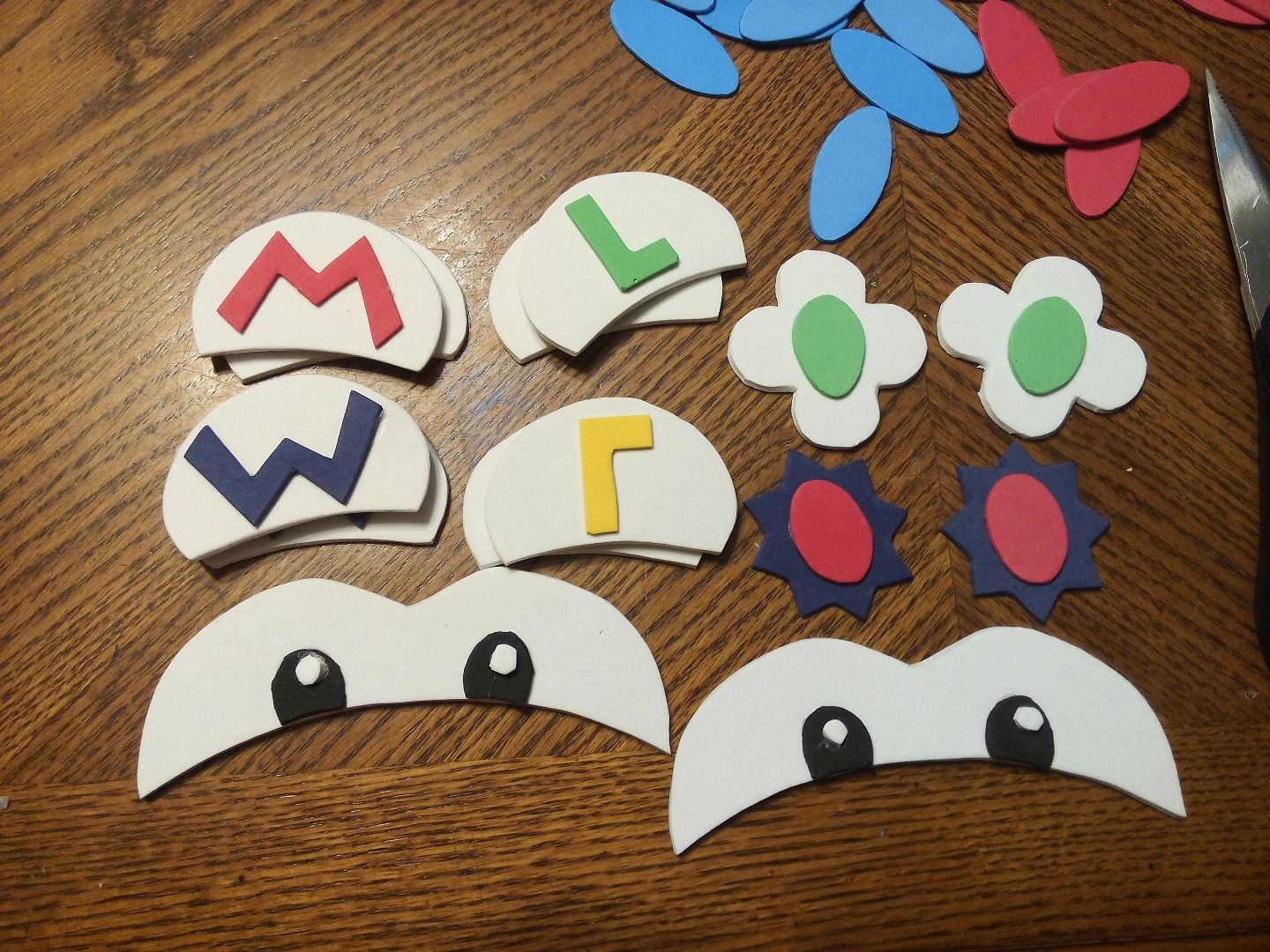 Mario Party 10 Character Hats : 4 Steps - Instructables
